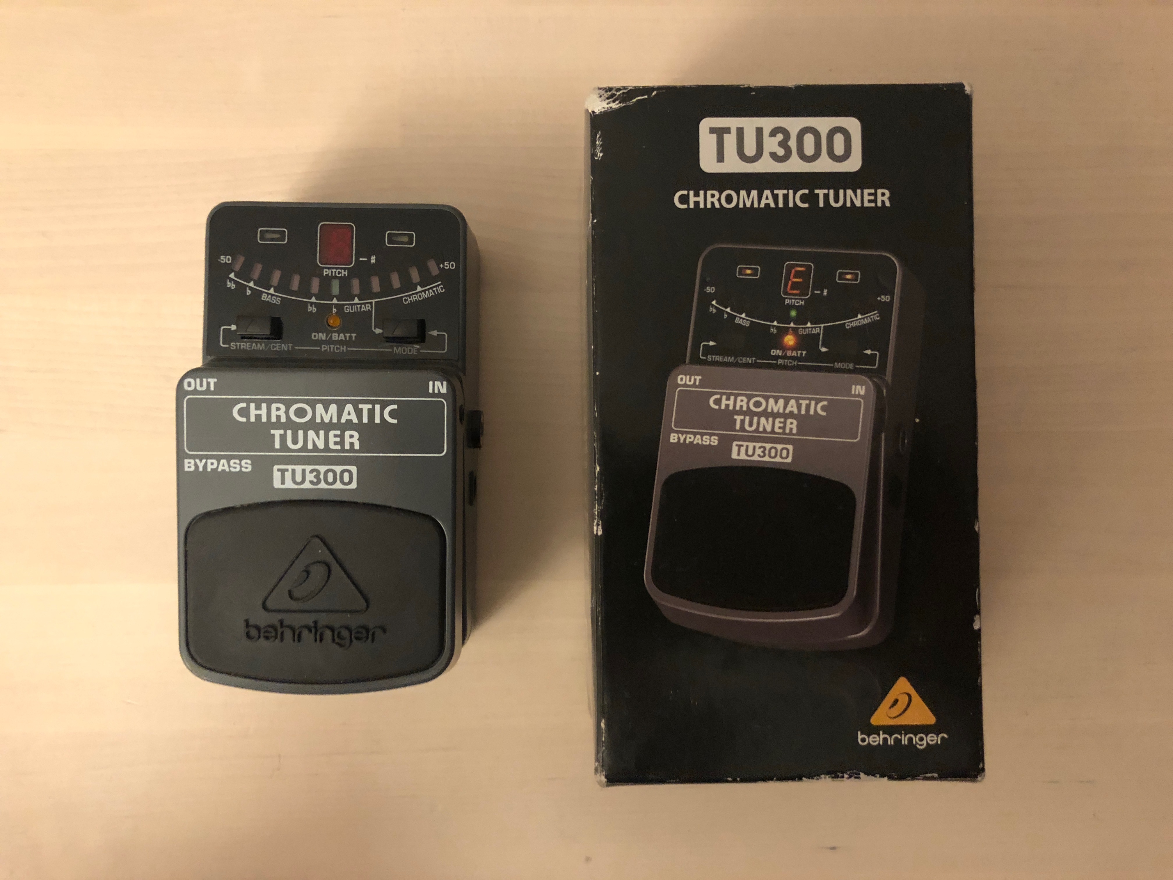 CHROMATIC TUNER TU300 - Behringer Chromatic Tuner TU300 - Audiofanzine