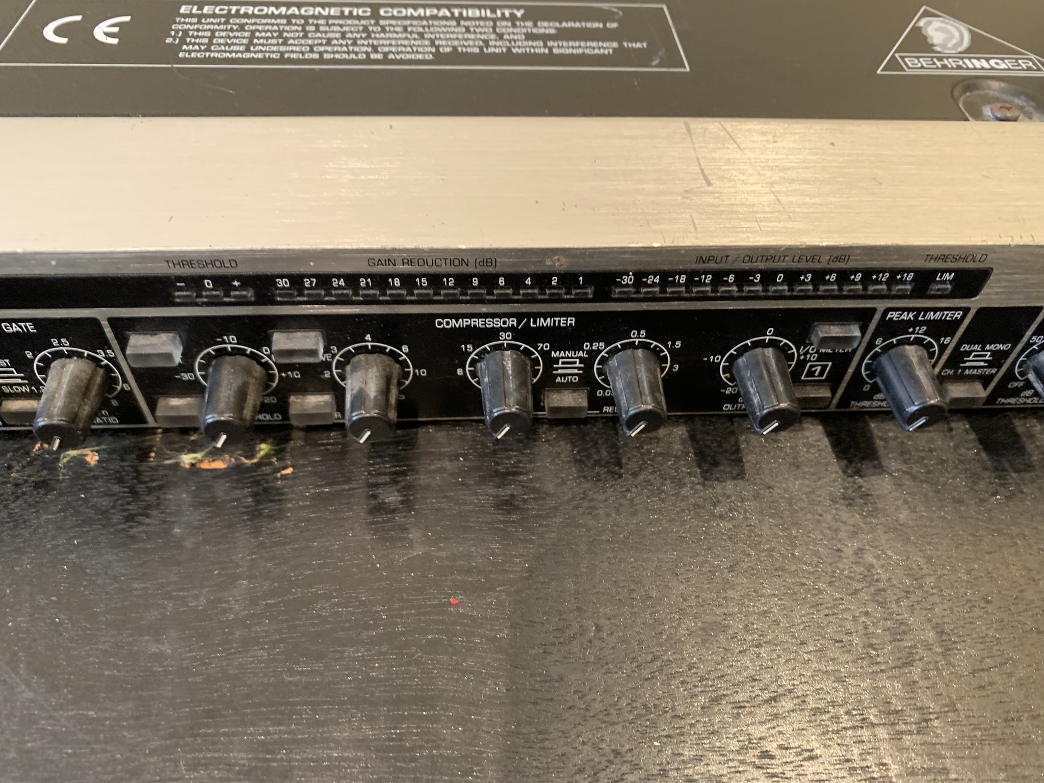 Composer Pro MDX2200 - Behringer Composer Pro MDX2200 - Audiofanzine