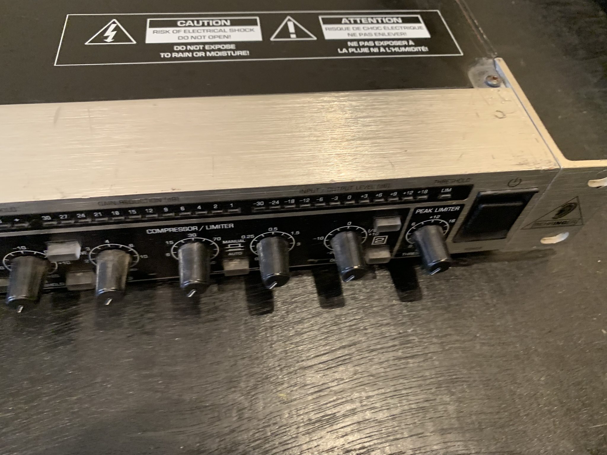 Composer Pro MDX2200 - Behringer Composer Pro MDX2200 - Audiofanzine