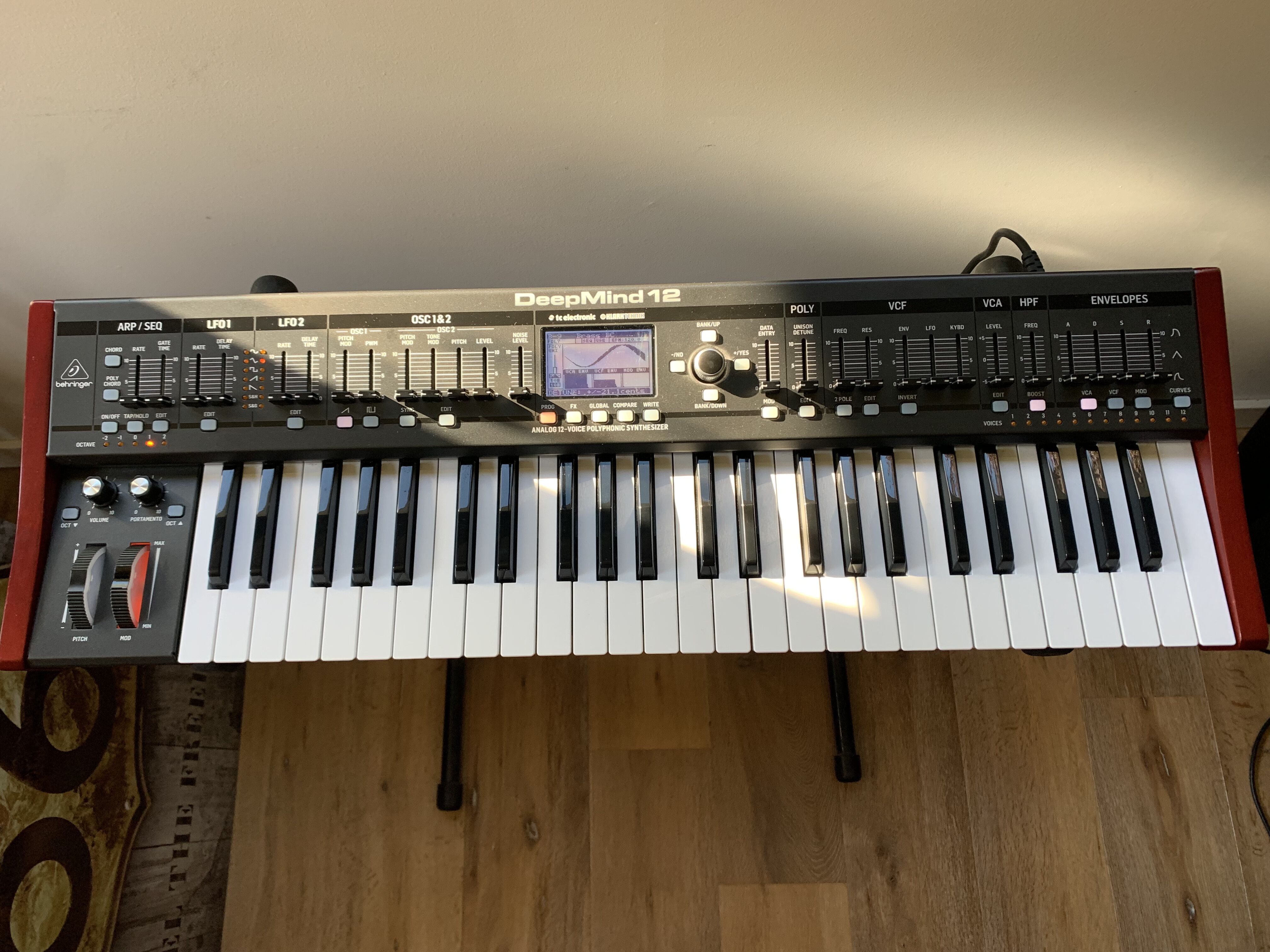 DeepMind 12 - Behringer DeepMind 12 - Audiofanzine