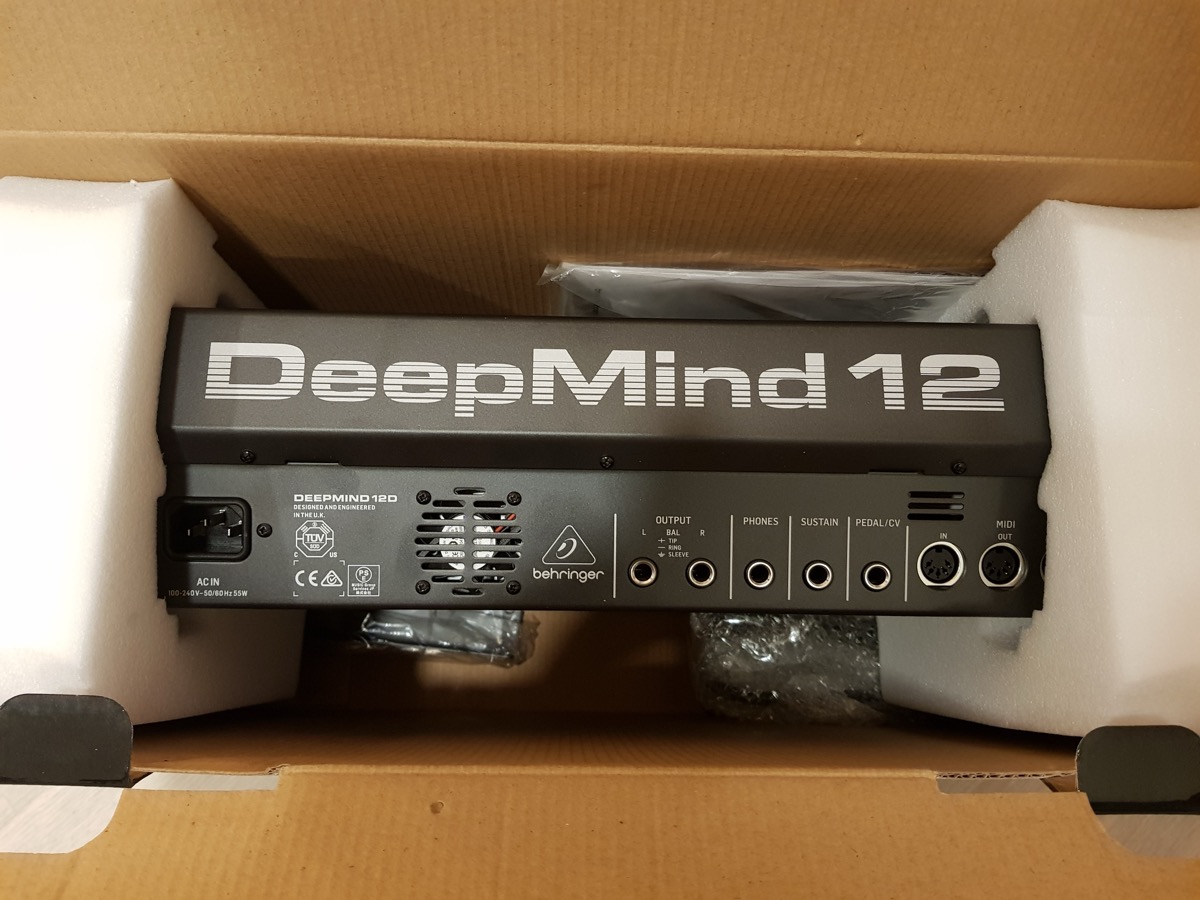 DeepMind 12D - Behringer DeepMind 12D - Audiofanzine