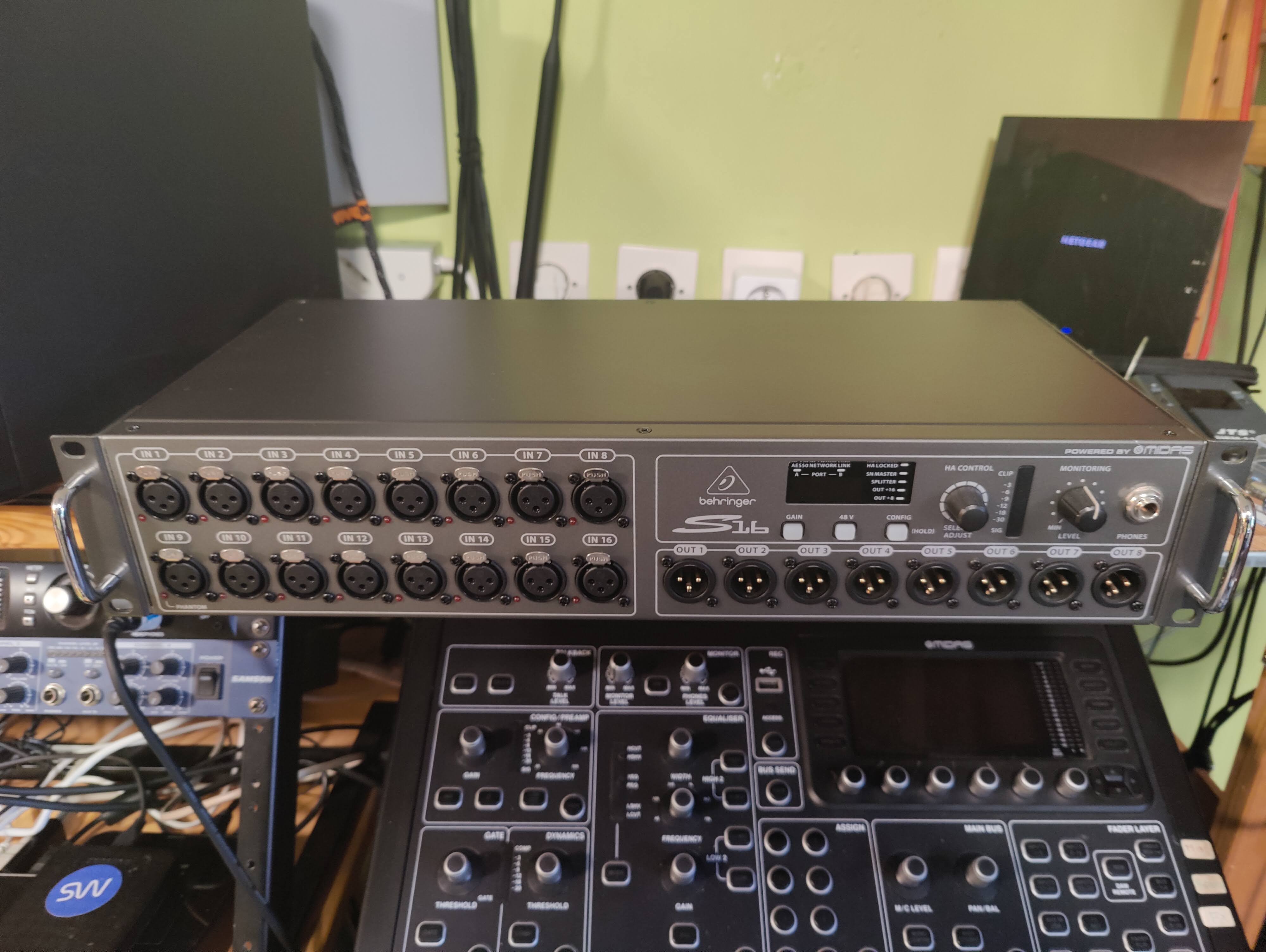 Digital Snake S16 - Behringer Digital Snake S16 - Audiofanzine