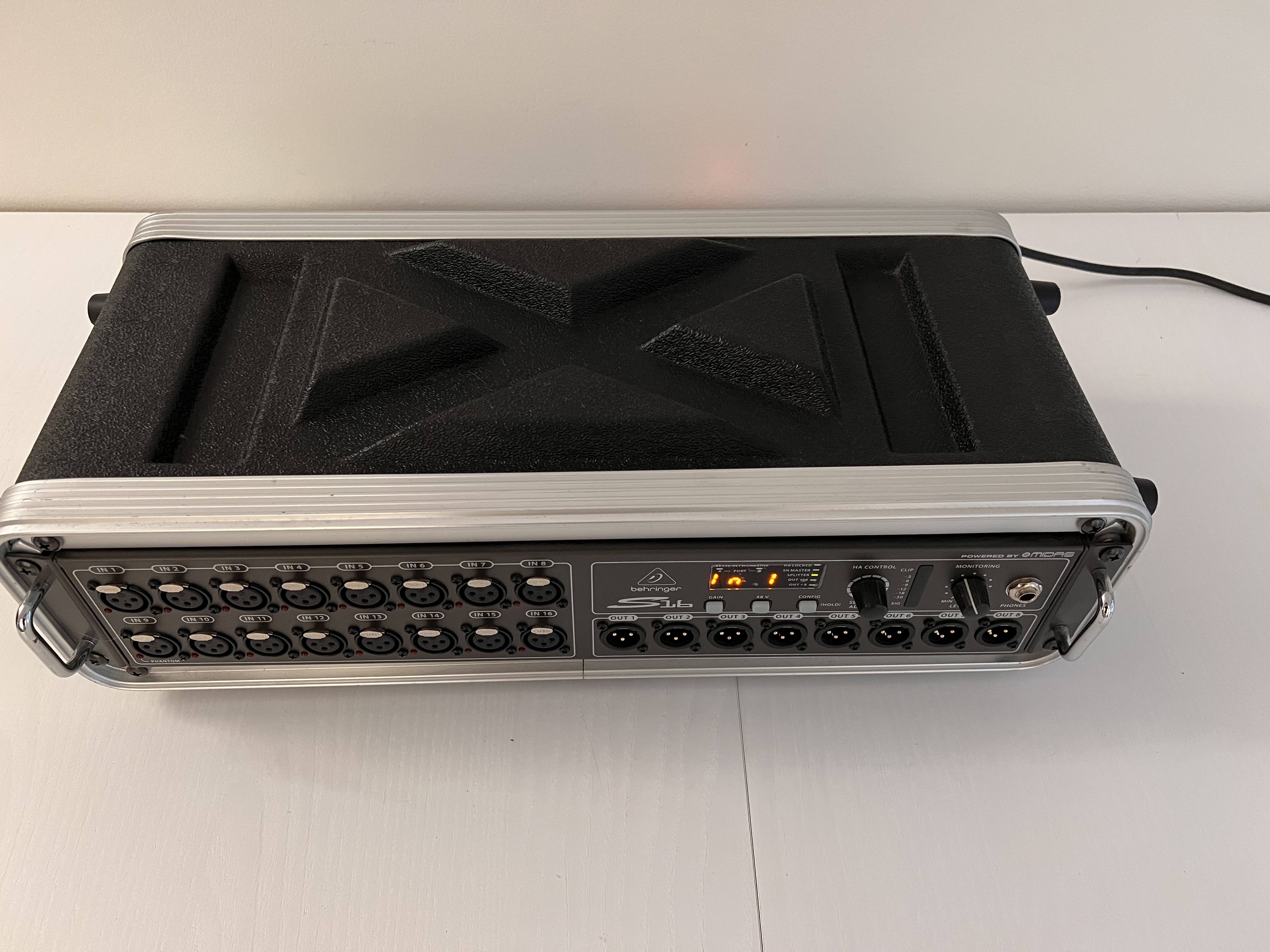 Digital Snake S16 - Behringer Digital Snake S16 - Audiofanzine