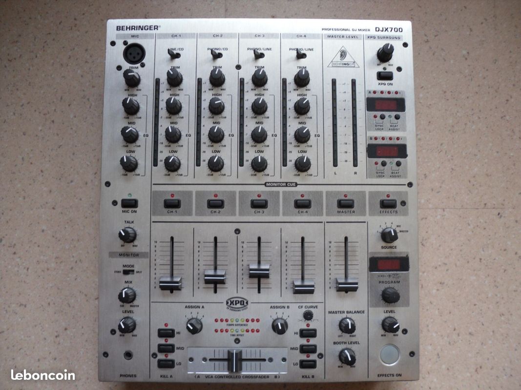 DJX700 - Behringer DJX700 - Audiofanzine
