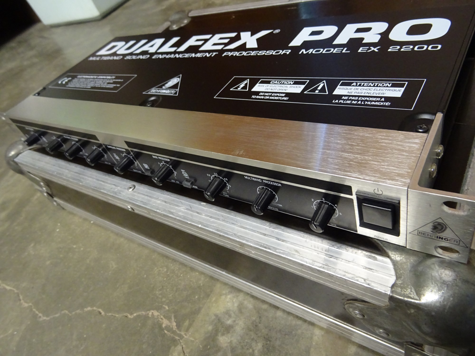 DUALFEX PRO EX2200 - Behringer DualFex Pro EX2200 - Audiofanzine