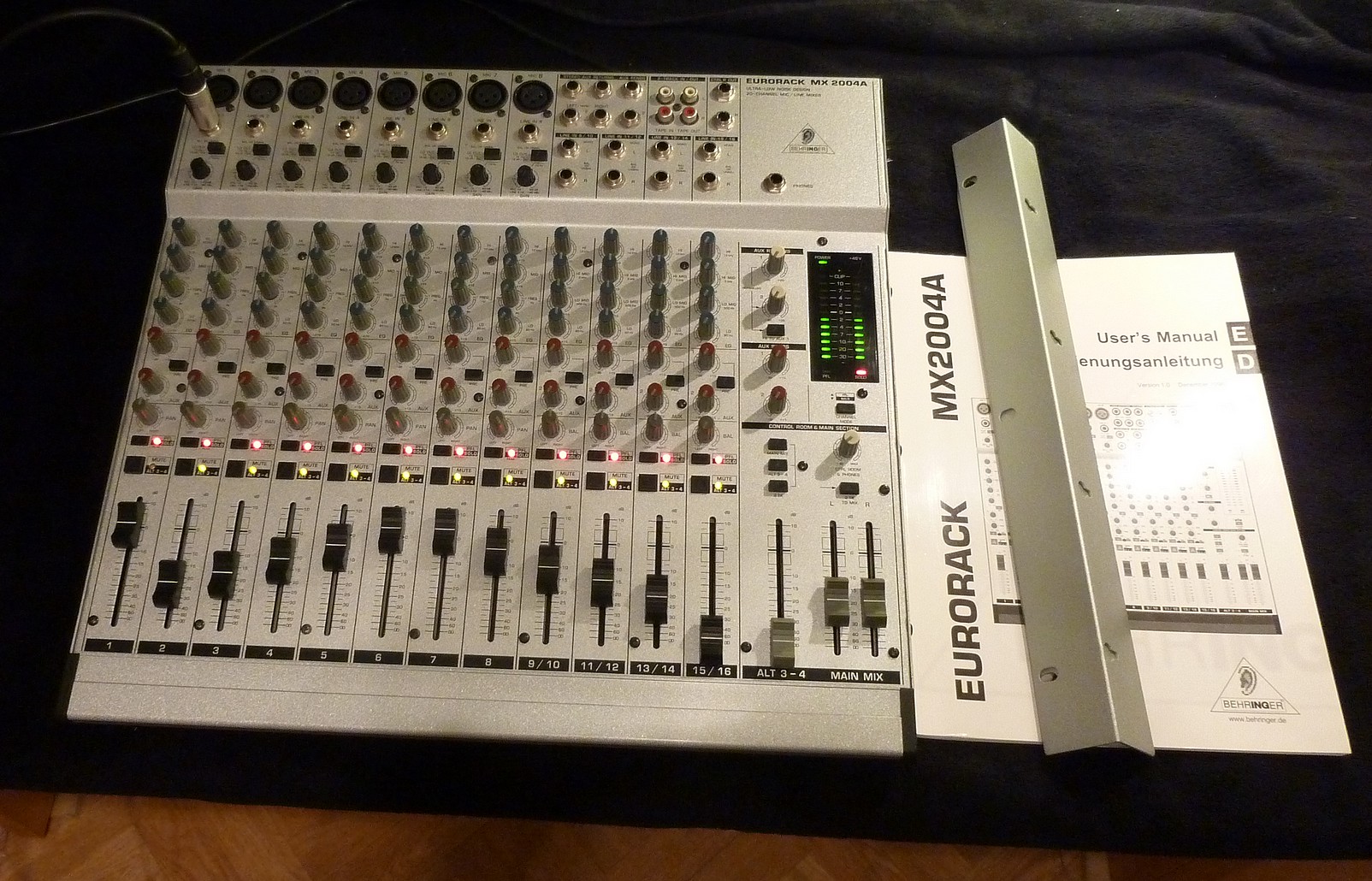 Photo Behringer Eurorack MX2004A : Behringer [Eurorack Series] MX2004A ...