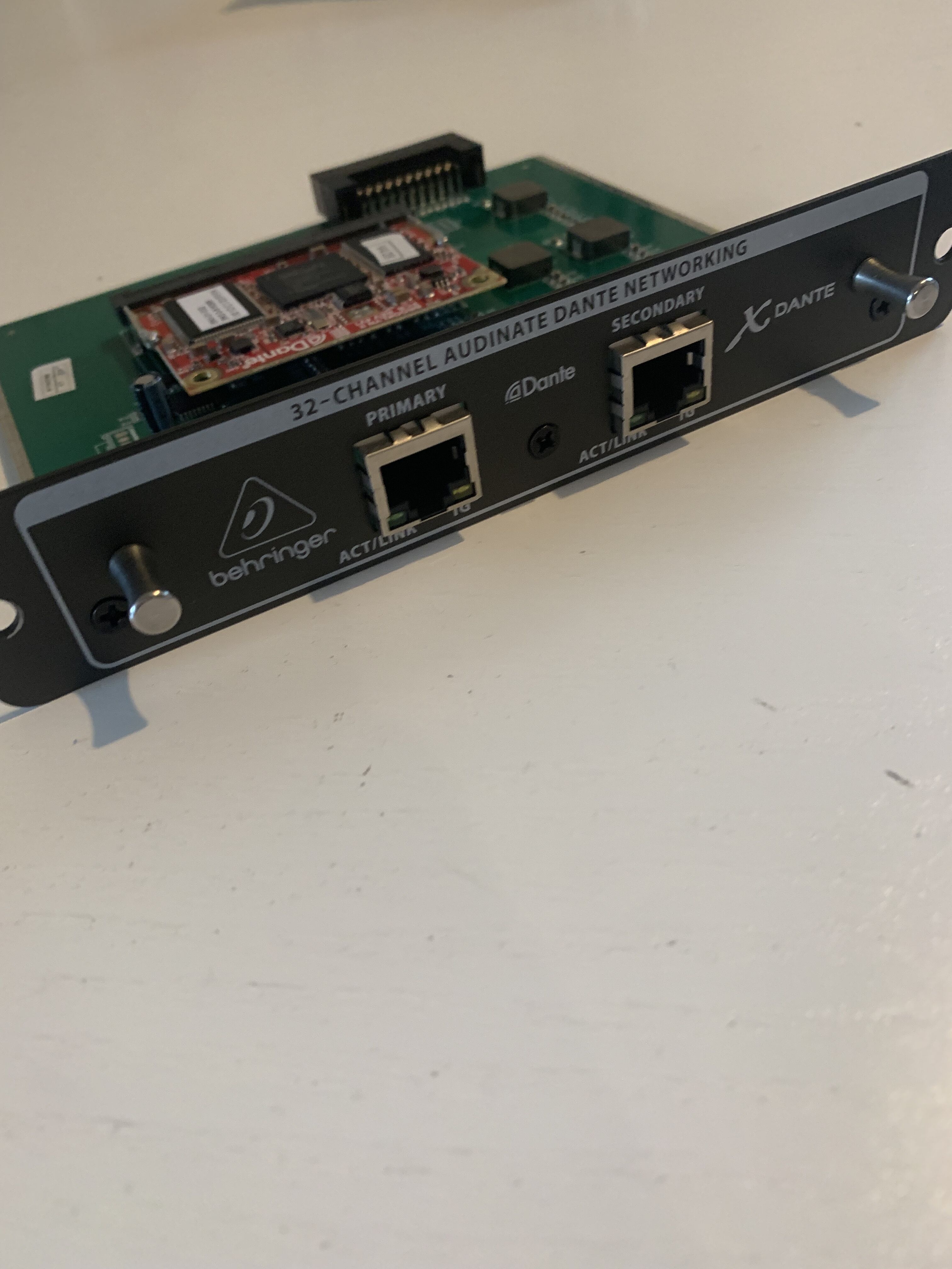 Expansion Card X-DANTE - Behringer Expansion Card X-DANTE - Audiofanzine