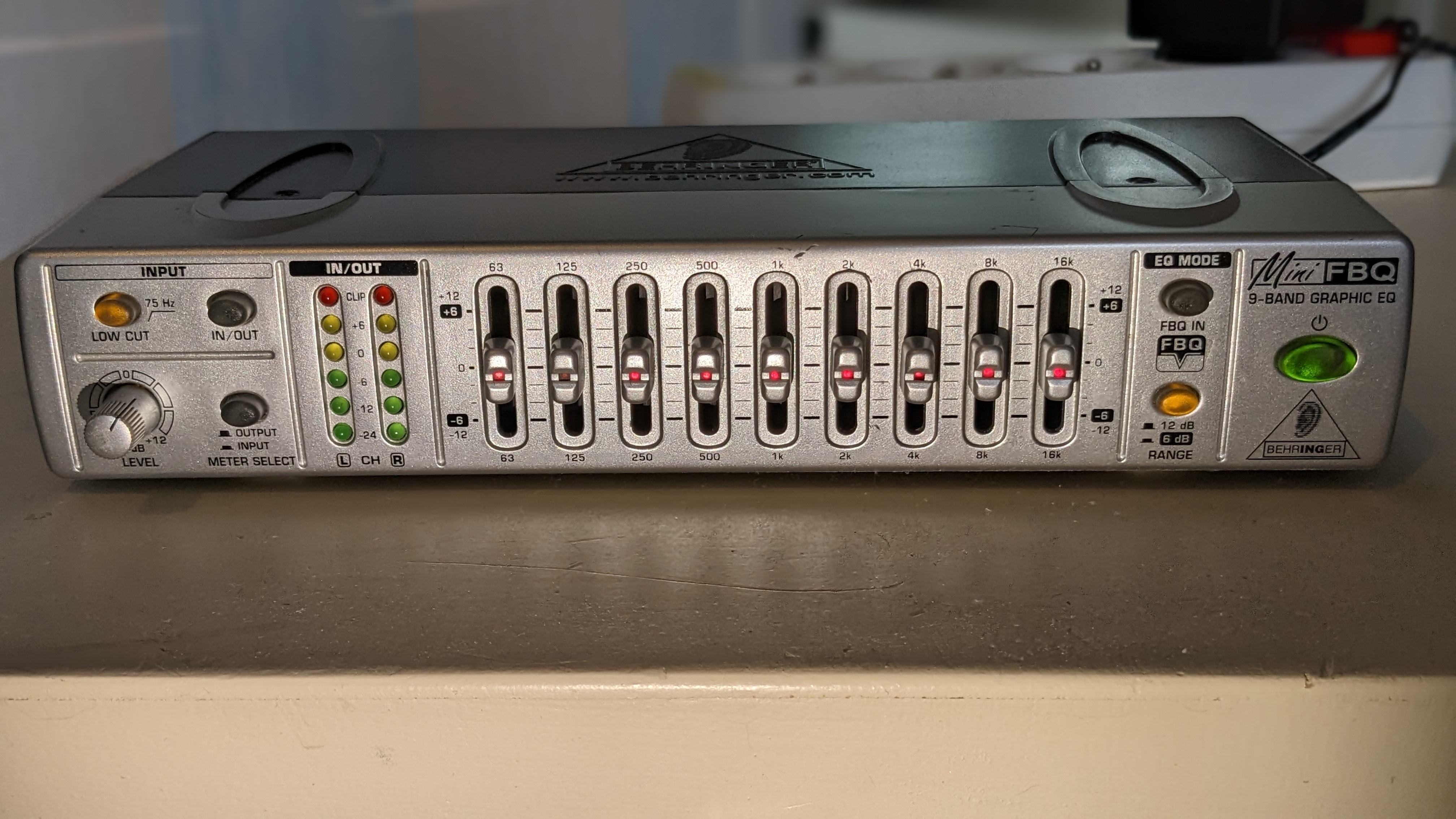 MINIFBQ FBQ800 - Behringer MINIFBQ FBQ800 - Audiofanzine