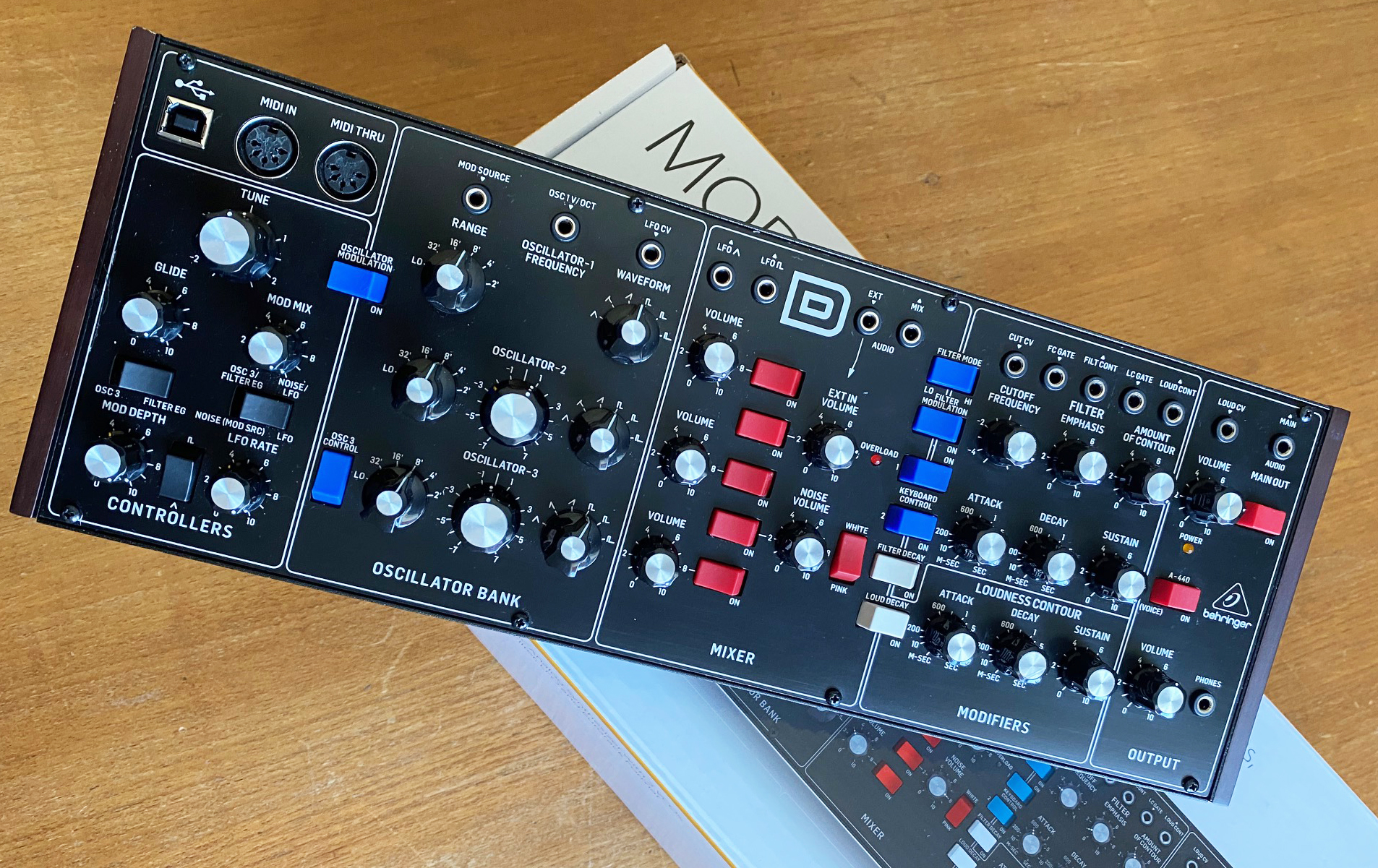 Model D - Behringer Model D - Audiofanzine