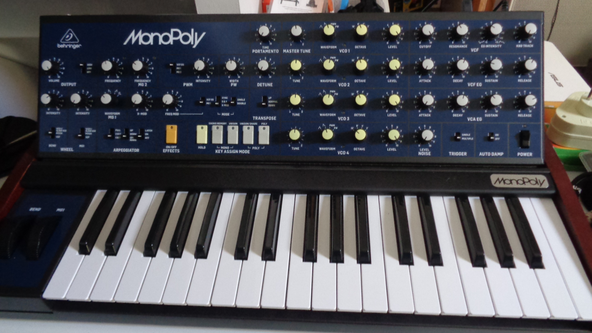 MonoPoly - Behringer MonoPoly - Audiofanzine