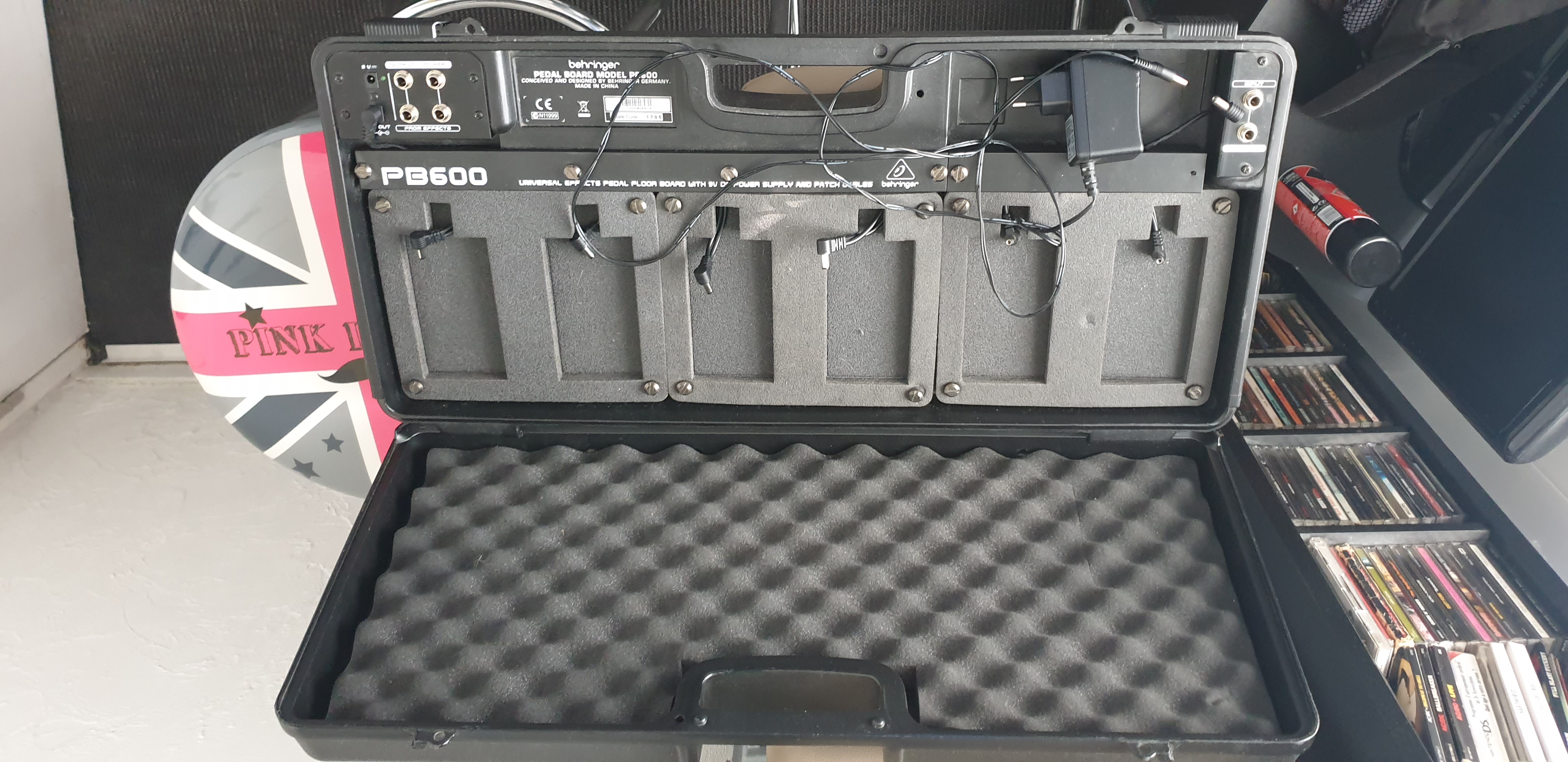 PB600 Pedal Board - Behringer PB600 Pedal Board - Audiofanzine