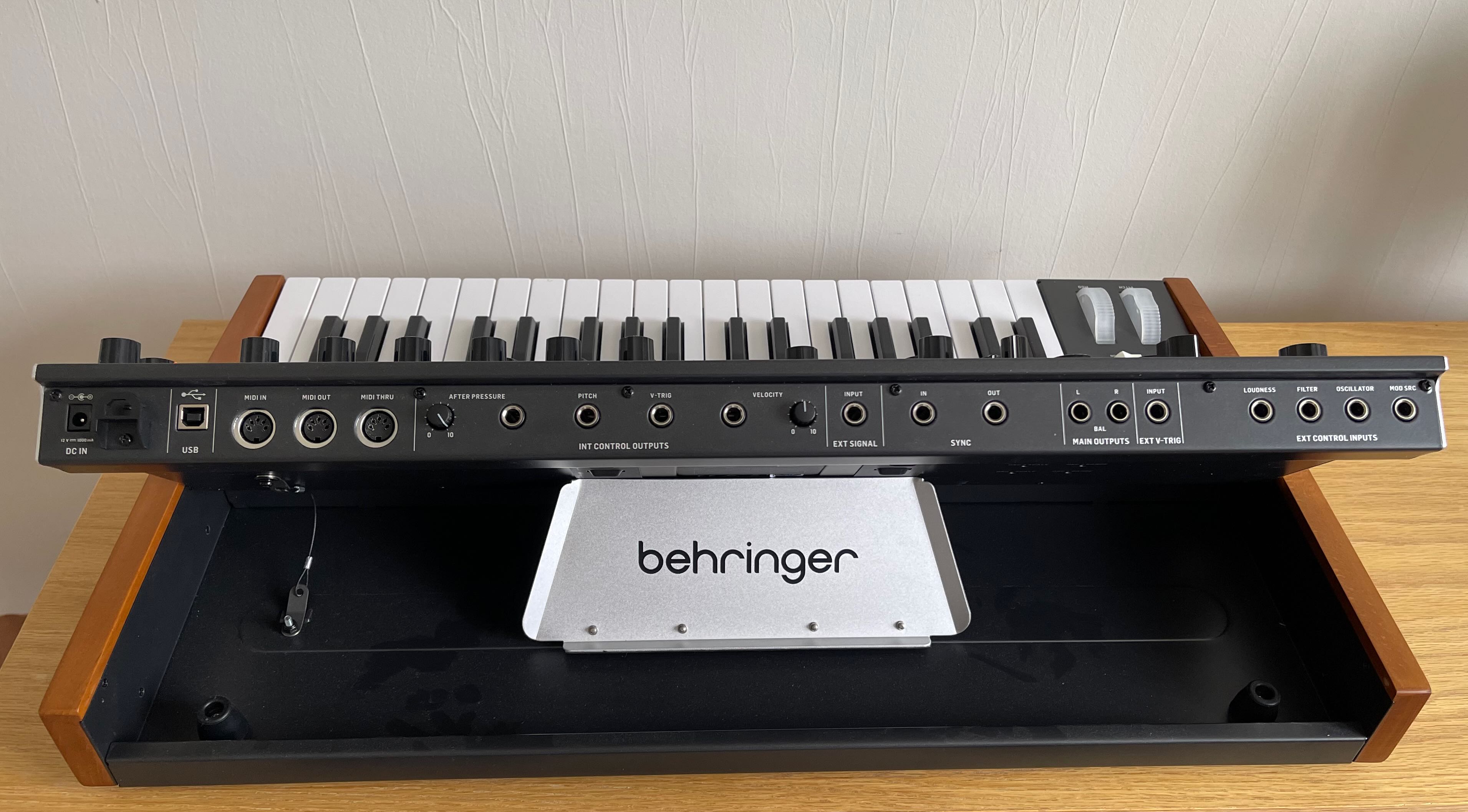 Poly D - Behringer Poly D - Audiofanzine