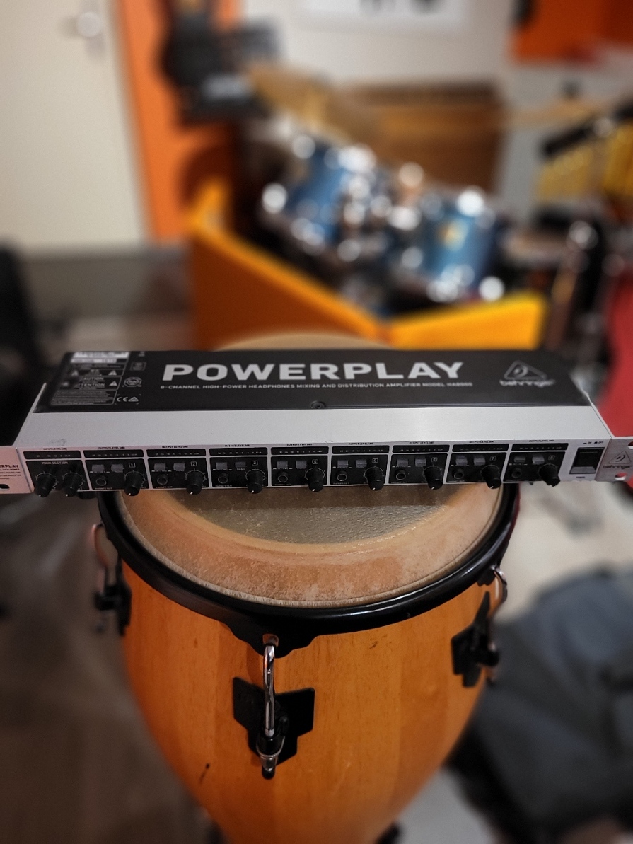 Powerplay Pro-8 HA8000 - Behringer Powerplay Pro-8 HA8000 - Audiofanzine