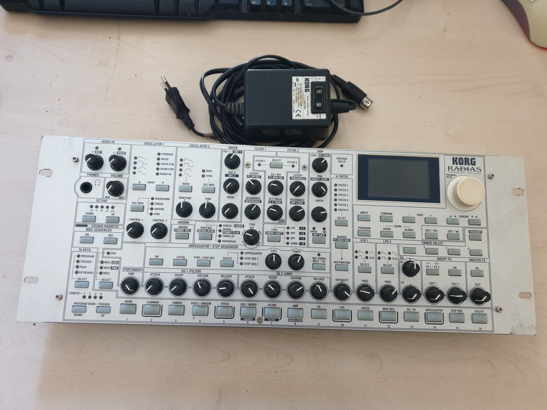 Pro-1 - Behringer Pro-1 - Audiofanzine