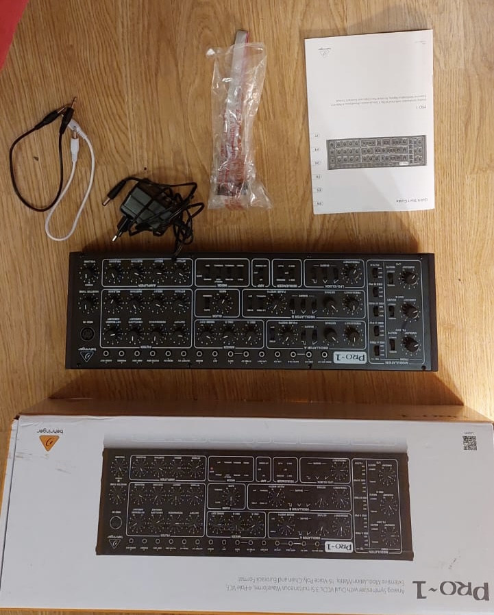 Pro-1 - Behringer Pro-1 - Audiofanzine