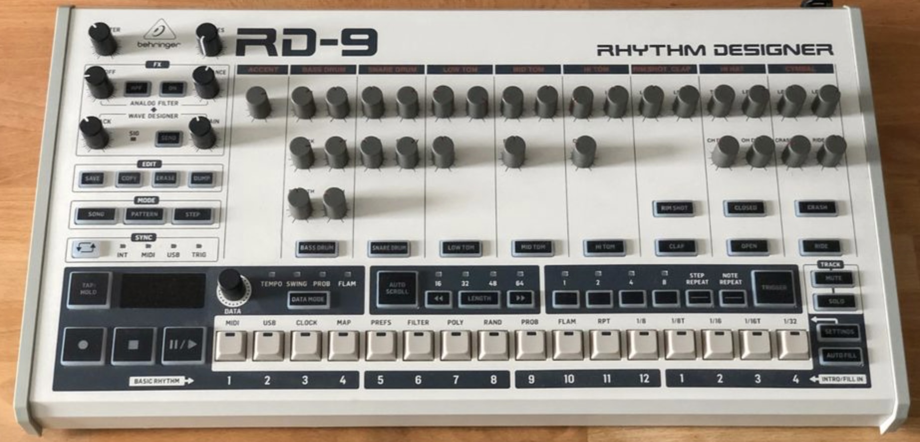 RD-9 - Behringer RD-9 - Audiofanzine