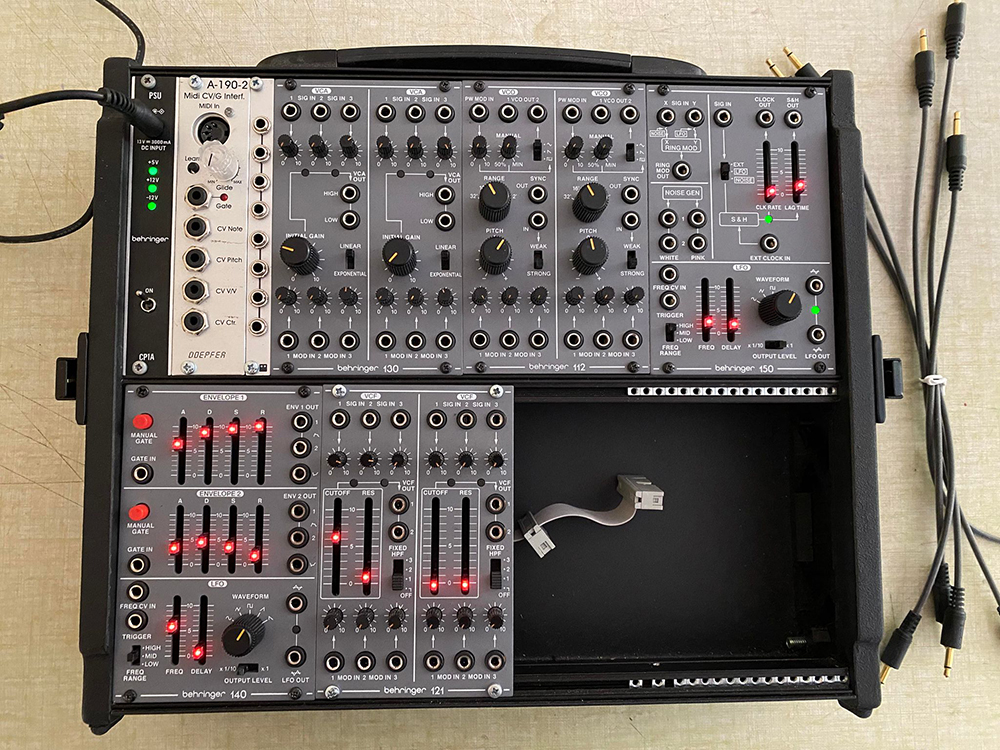 System 100 - Behringer System 100 - Audiofanzine