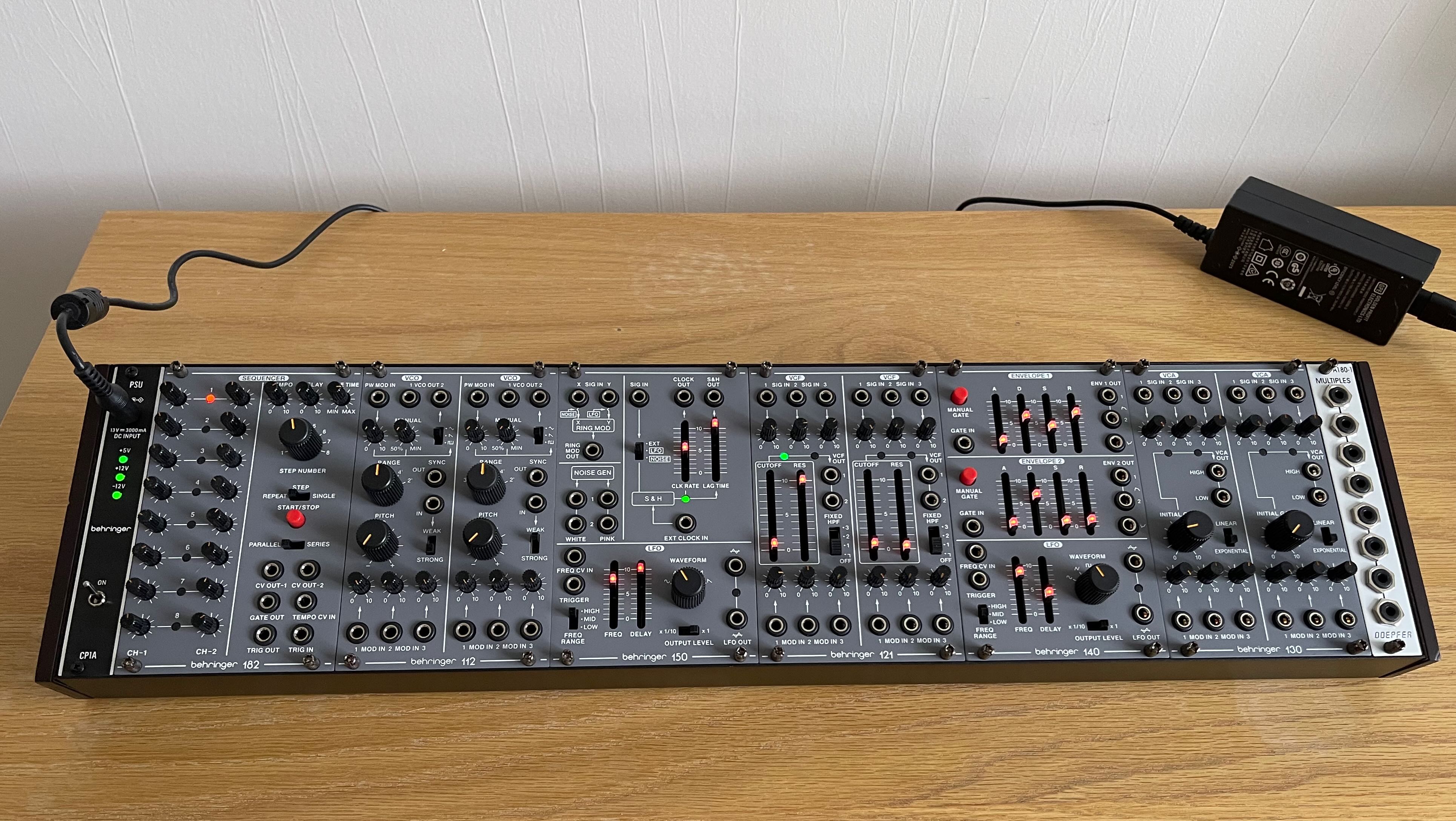 System 100 - Behringer System 100 - Audiofanzine