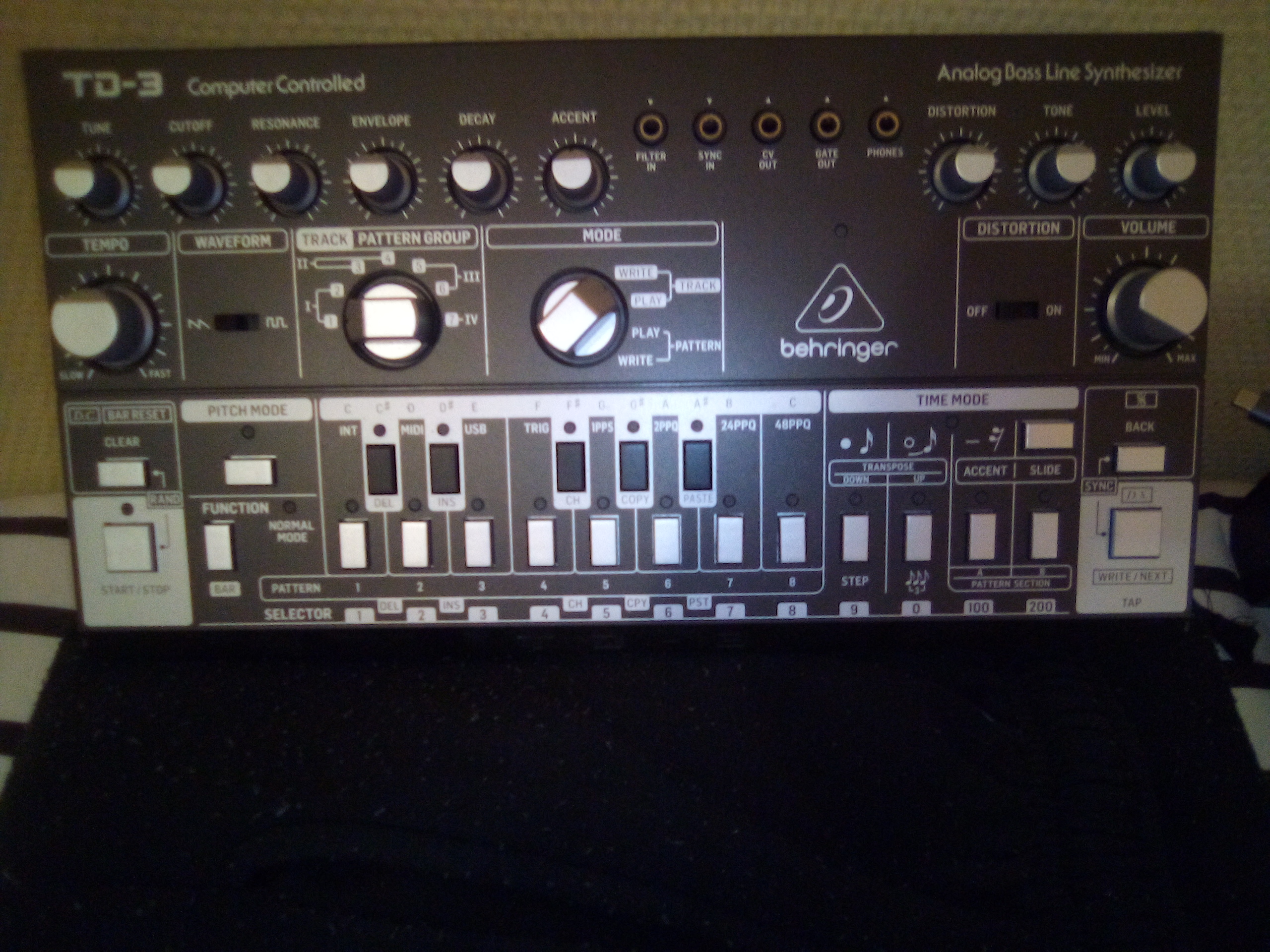 TD-3 - Behringer TD-3 - Audiofanzine