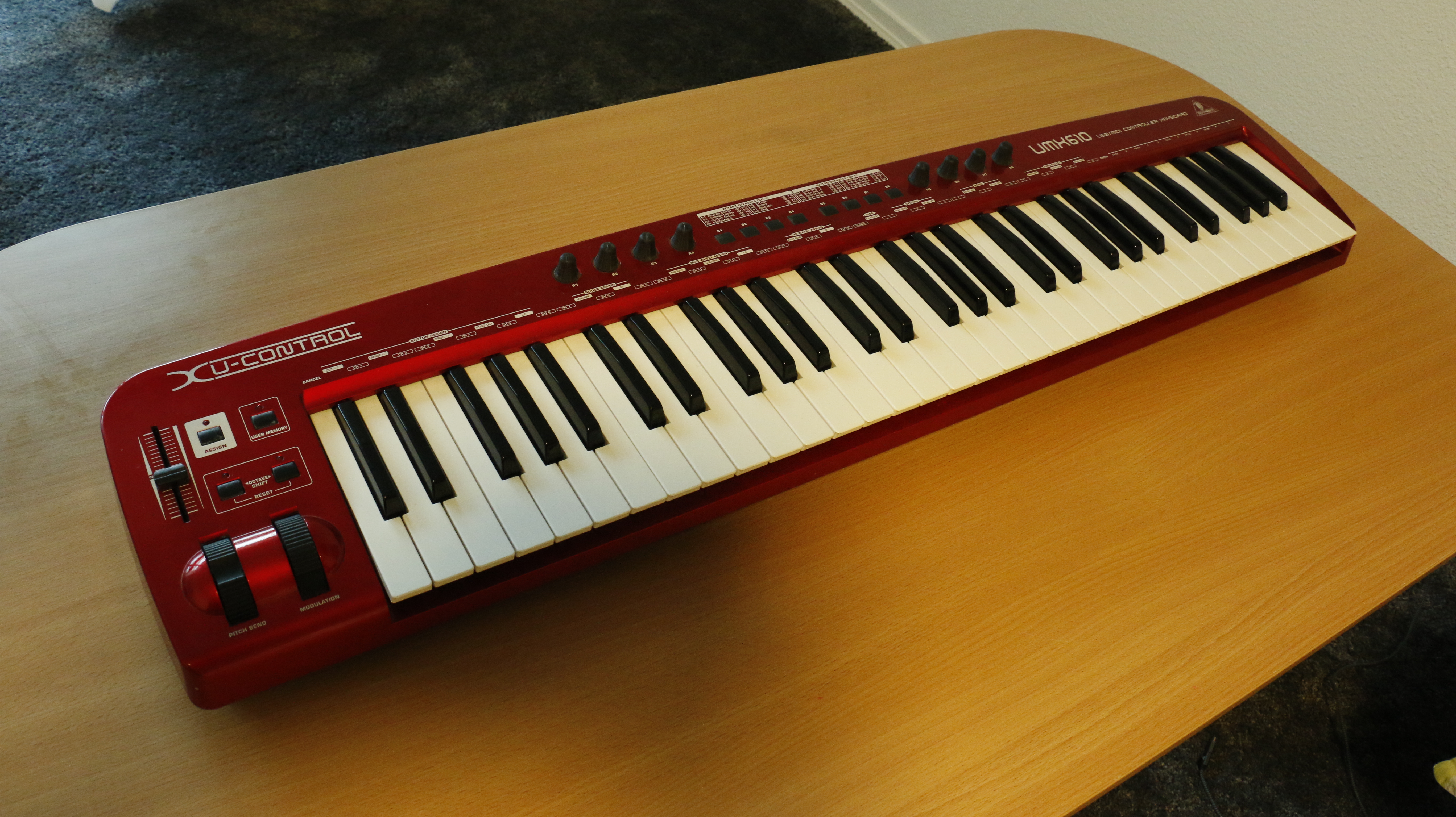 U-CONTROL UMX610 - Behringer U-Control UMX610 - Audiofanzine