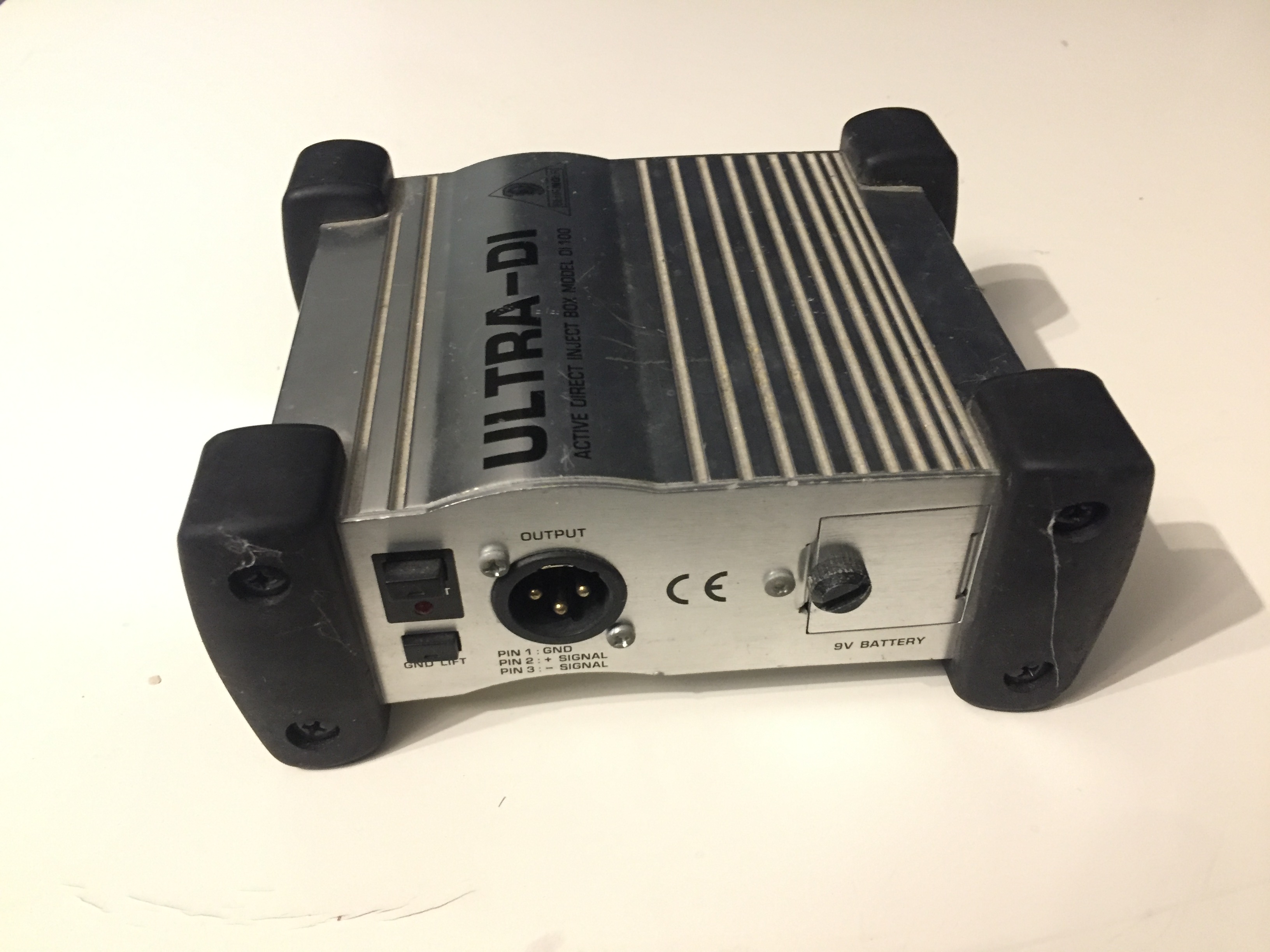 ULTRA-DI DI100 - Behringer Ultra-DI DI100 - Audiofanzine