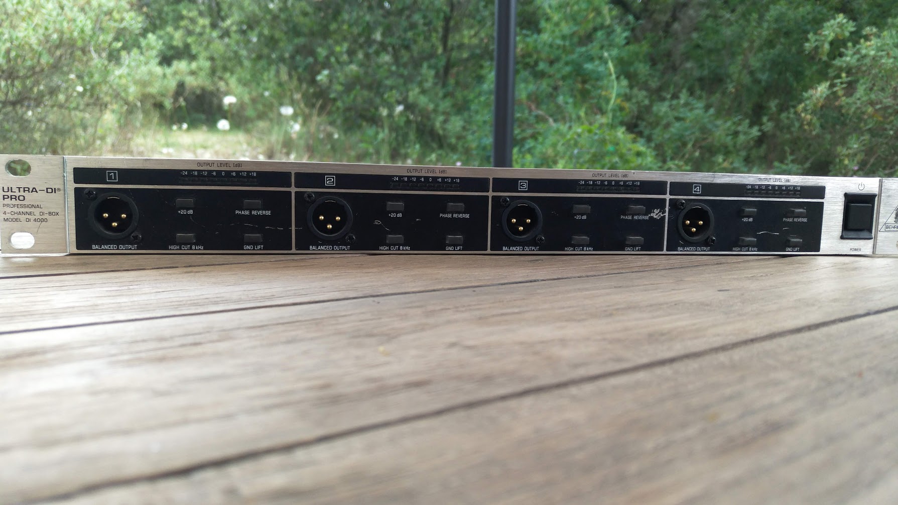 Ultra-DI Pro DI4000 - Behringer Ultra-DI Pro DI4000 - Audiofanzine