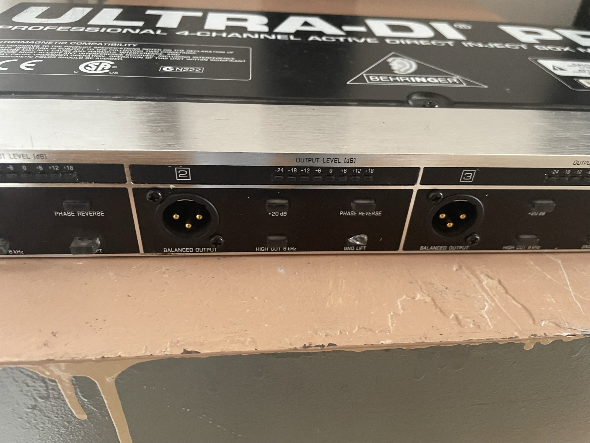 Ultra-DI Pro DI4000 - Behringer Ultra-DI Pro DI4000 - Audiofanzine