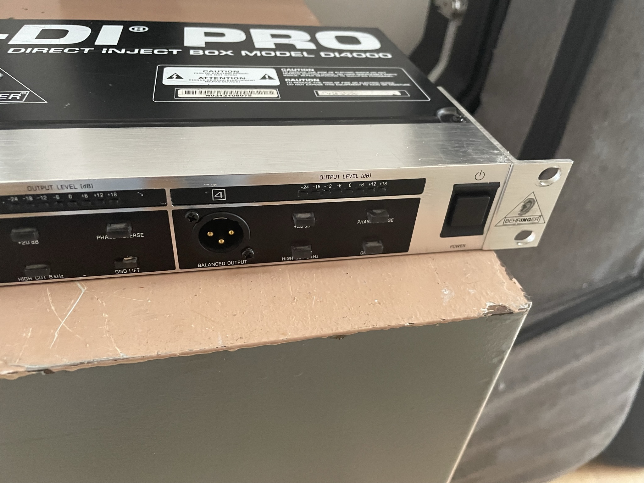 Ultra-DI Pro DI4000 - Behringer Ultra-DI Pro DI4000 - Audiofanzine