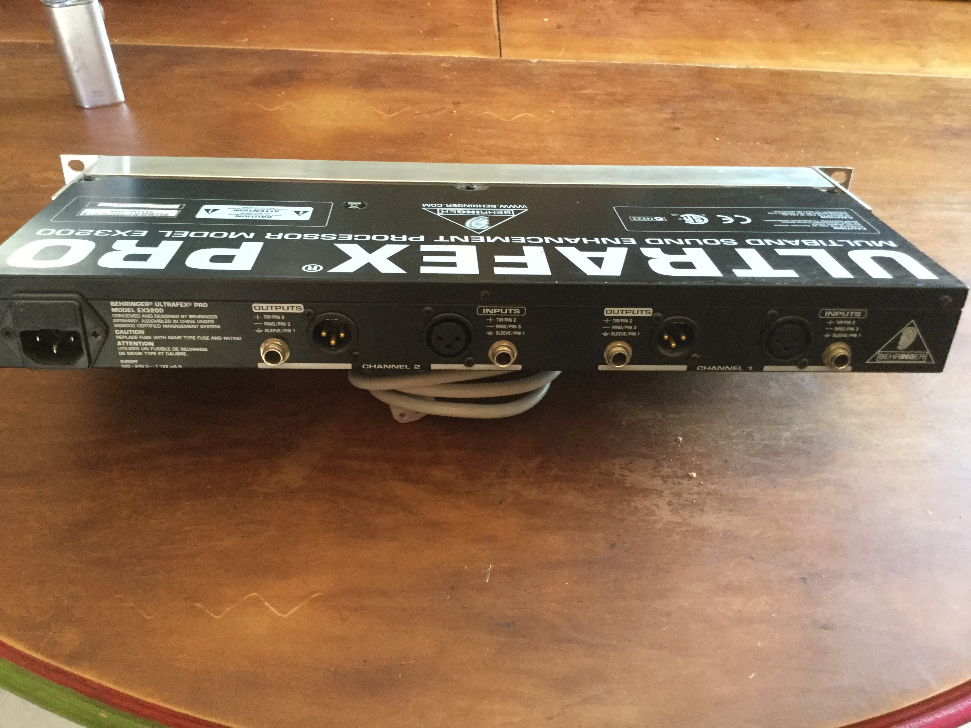 ULTRAFEX PRO EX3200 - Behringer UltraFex Pro EX3200 - Audiofanzine