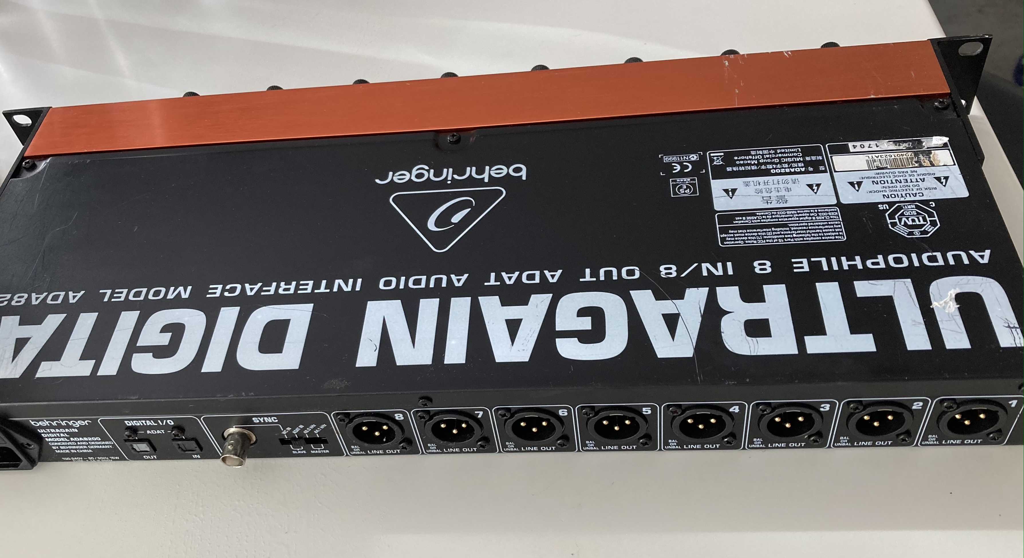 Ultragain Digital ADA8200 - Behringer Ultragain Digital ADA8200 ...