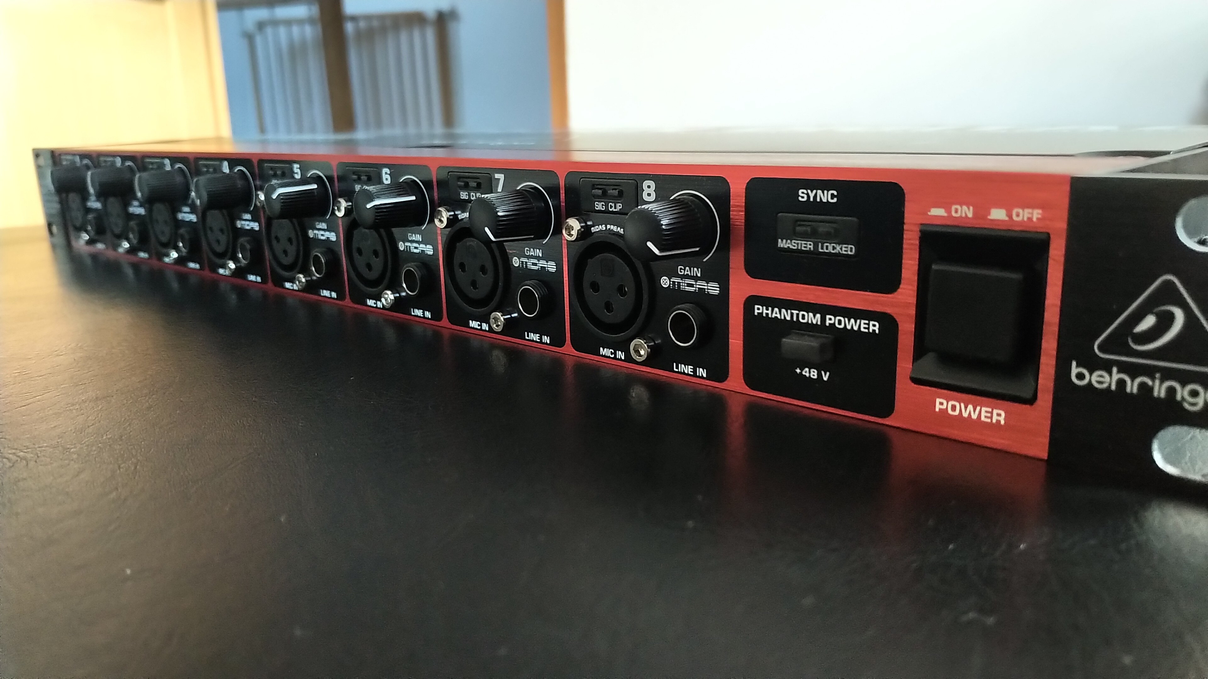 Ultragain Digital ADA8200 - Behringer Ultragain Digital ADA8200 ...