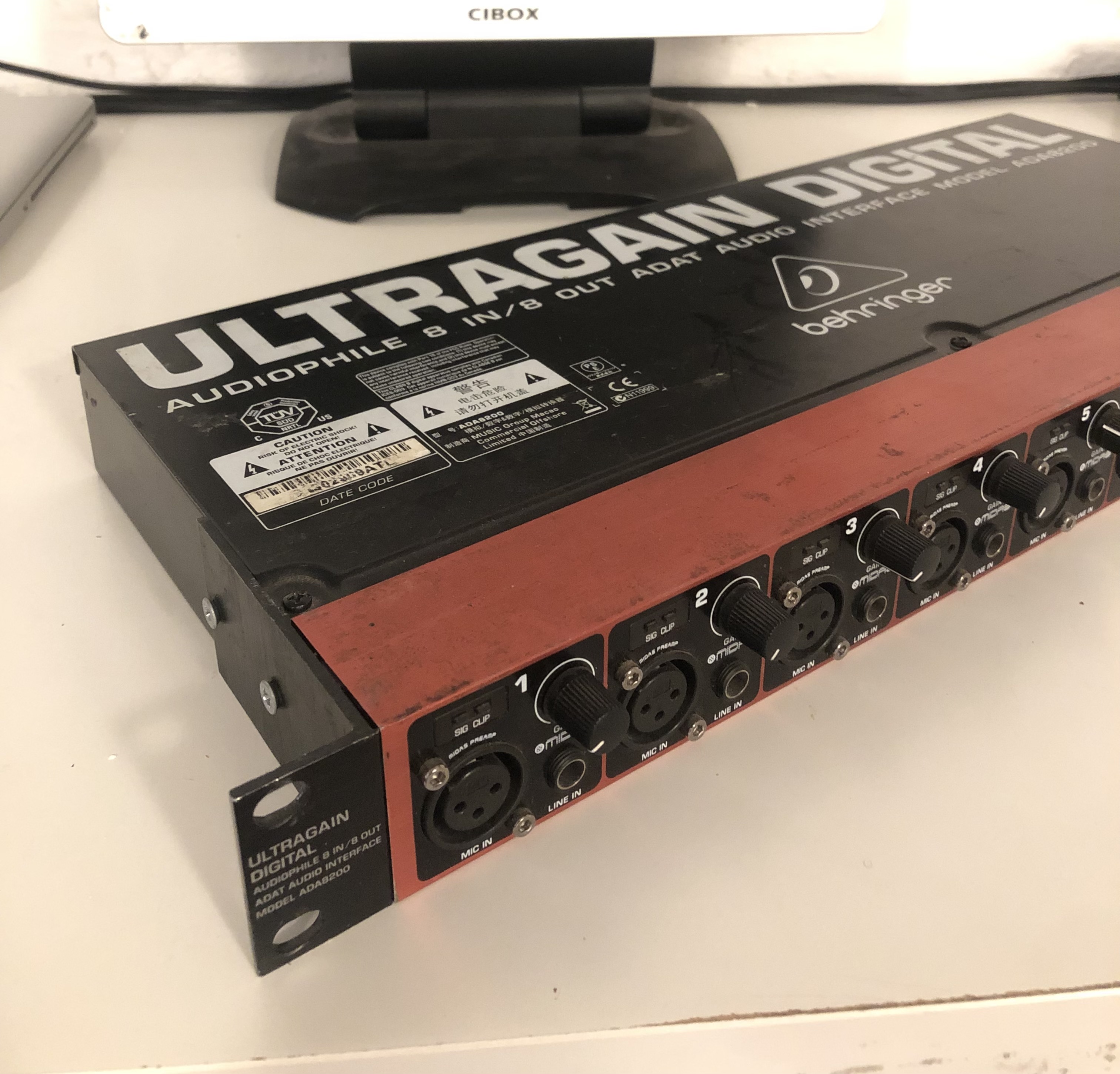 Ultragain Digital ADA8200 - Behringer Ultragain Digital ADA8200 ...