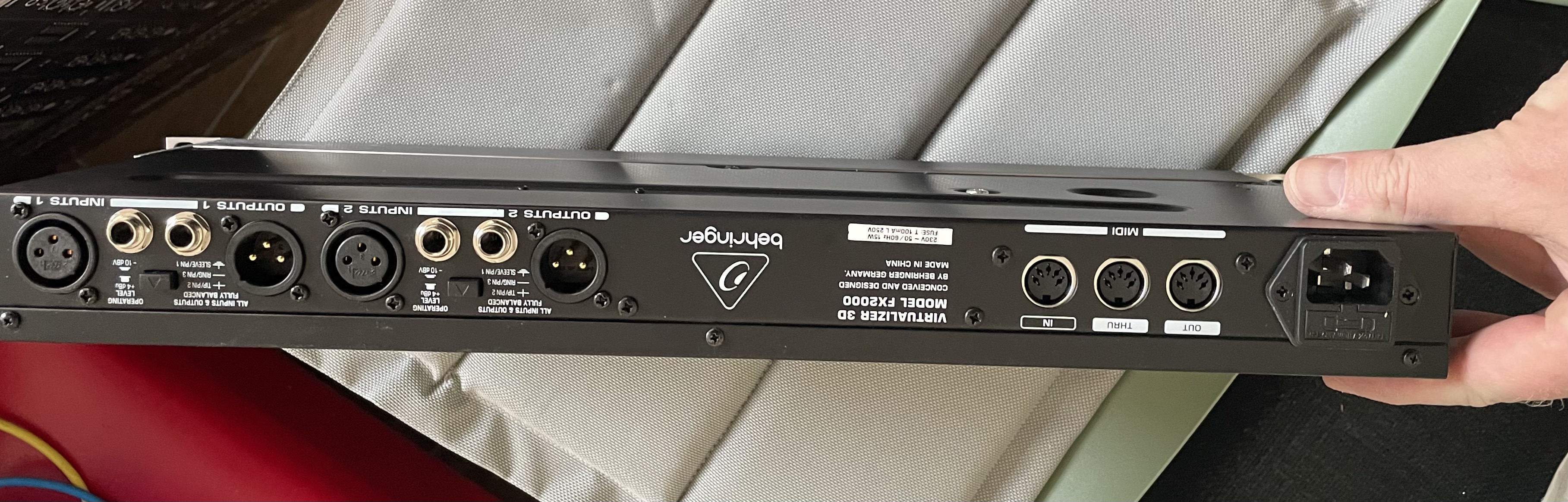 Virtualizer 3D FX2000 - Behringer Virtualizer 3D FX2000 - Audiofanzine