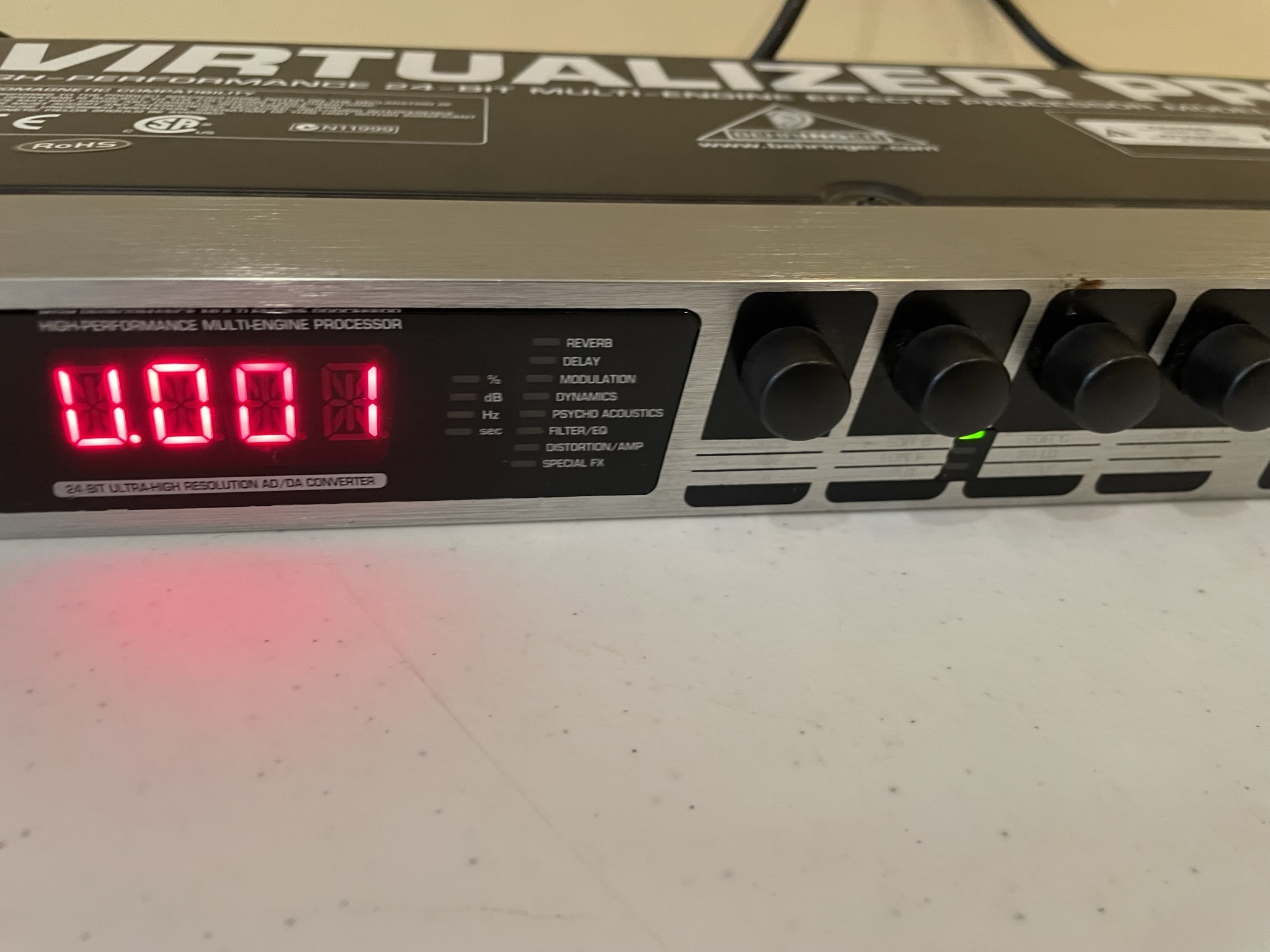 Virtualizer Pro DSP2024P - Behringer Virtualizer Pro DSP2024P ...