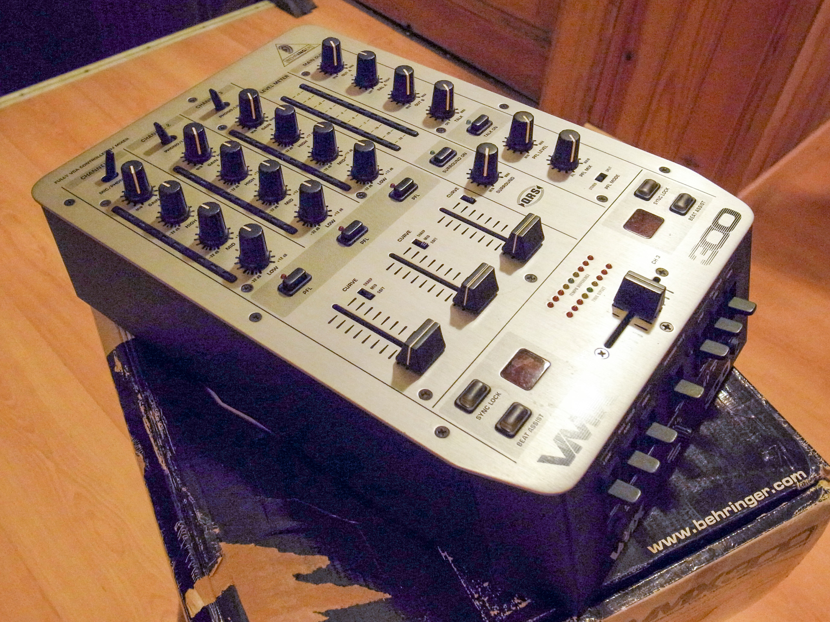 VMX300 - Behringer VMX300 - Audiofanzine