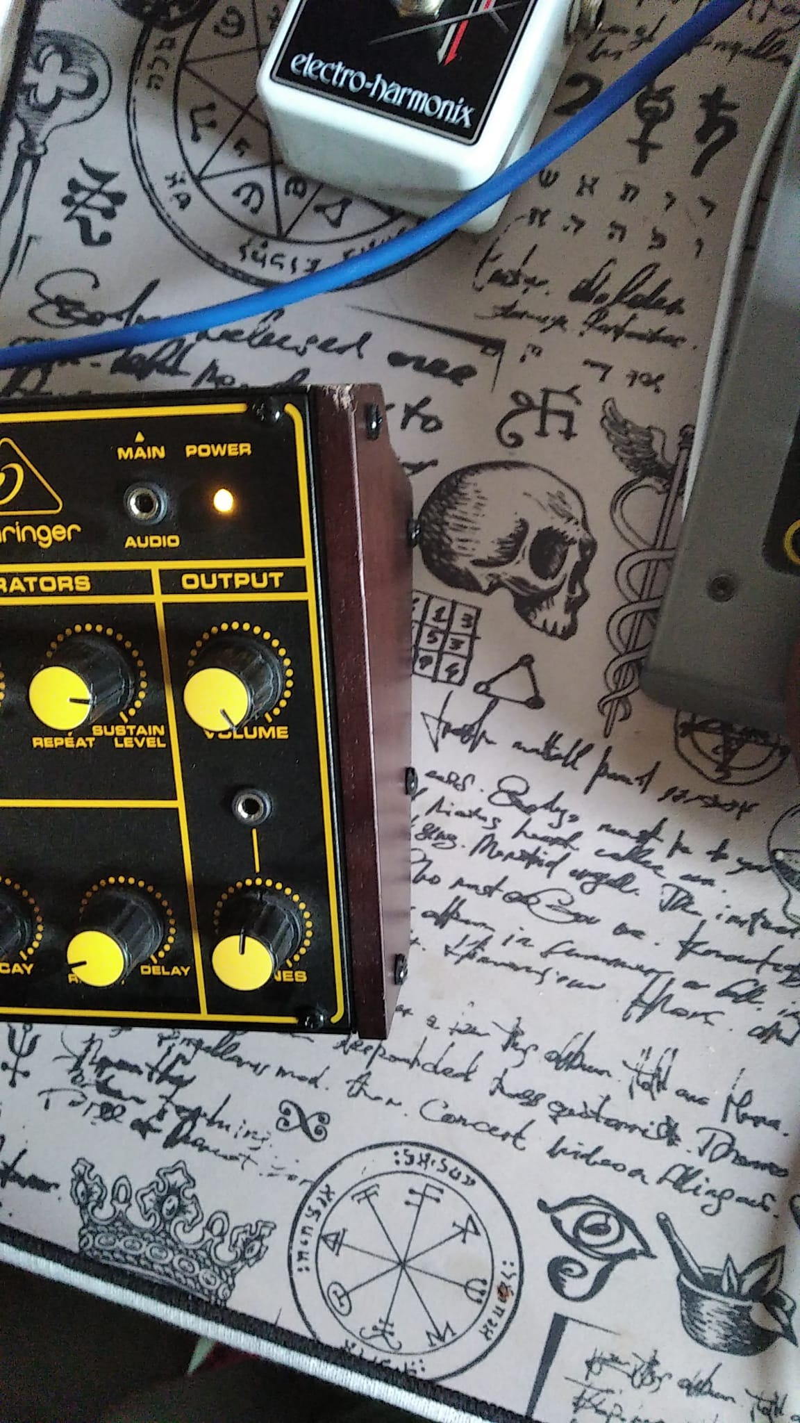 Wasp Deluxe - Behringer Wasp Deluxe - Audiofanzine