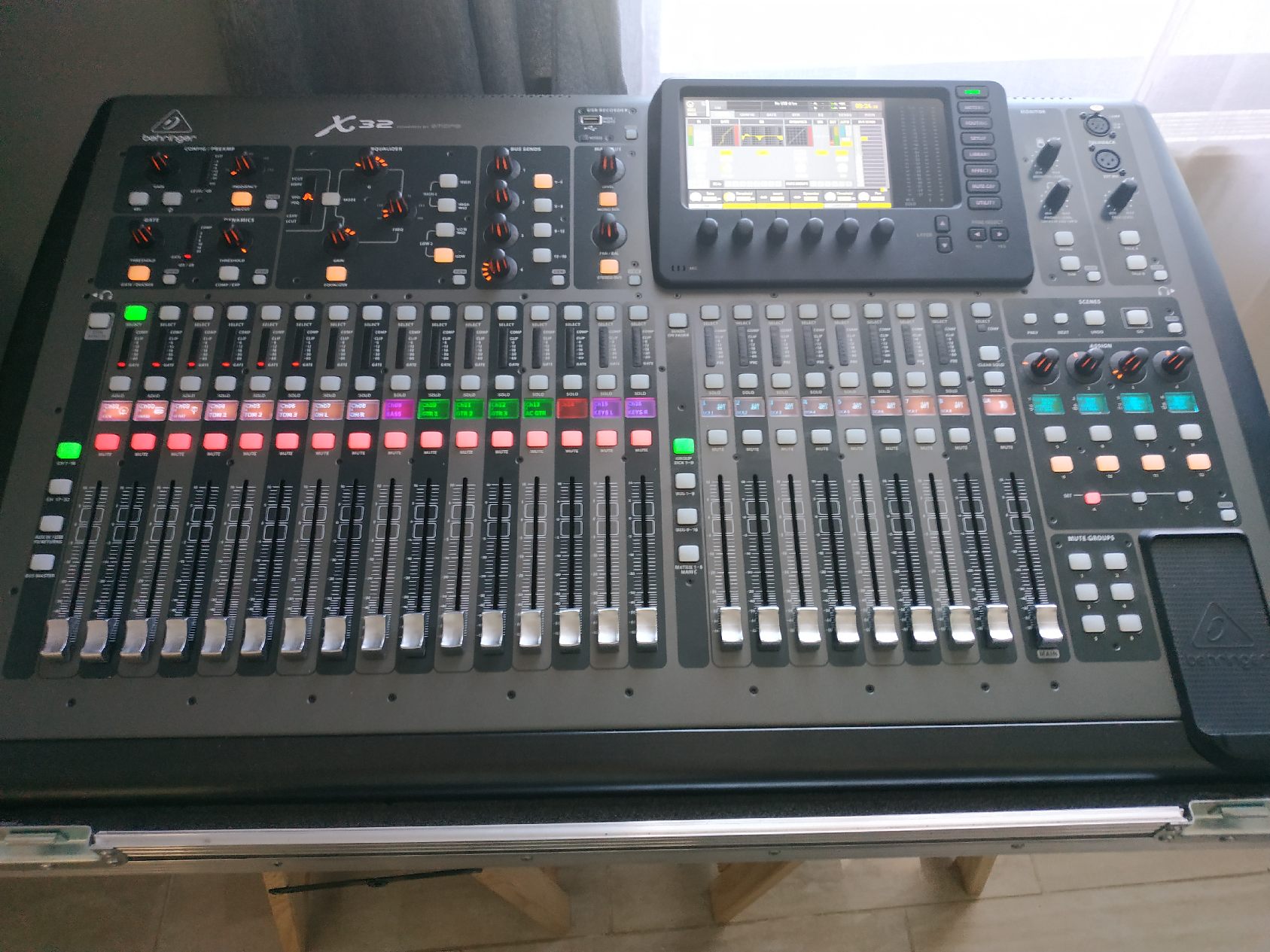X32 Standard - Behringer X32 Standard - Audiofanzine