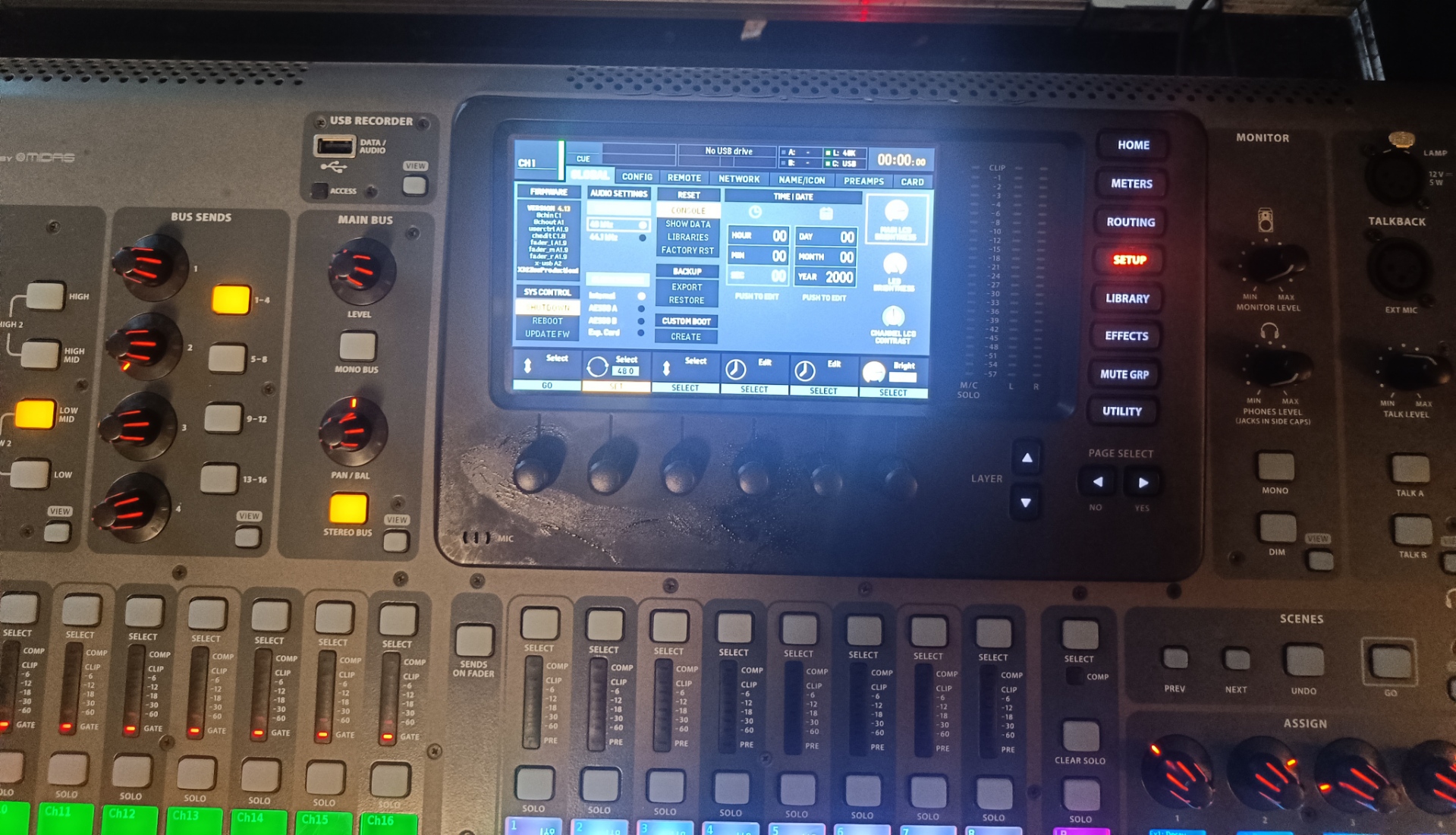 X32 Standard - Behringer X32 Standard - Audiofanzine