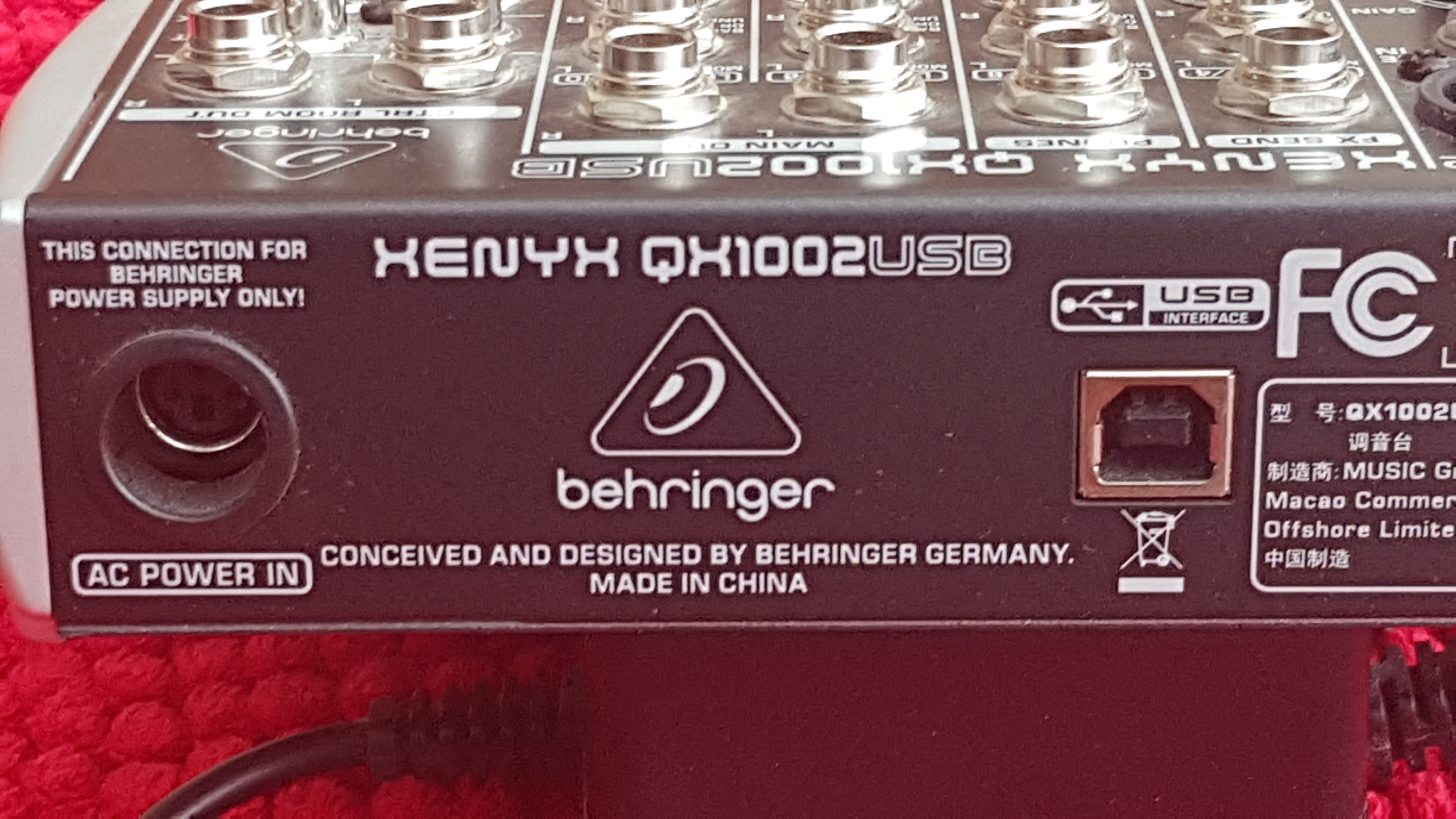 Xenyx QX1002USB - Behringer Xenyx QX1002USB - Audiofanzine