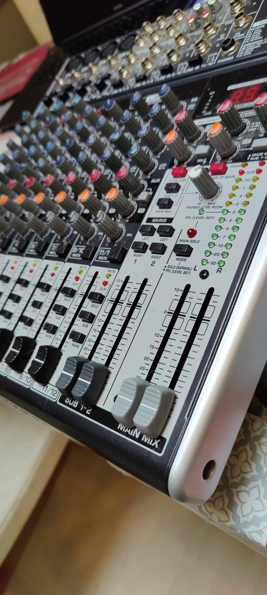 Xenyx X1622USB - Behringer Xenyx X1622USB - Audiofanzine