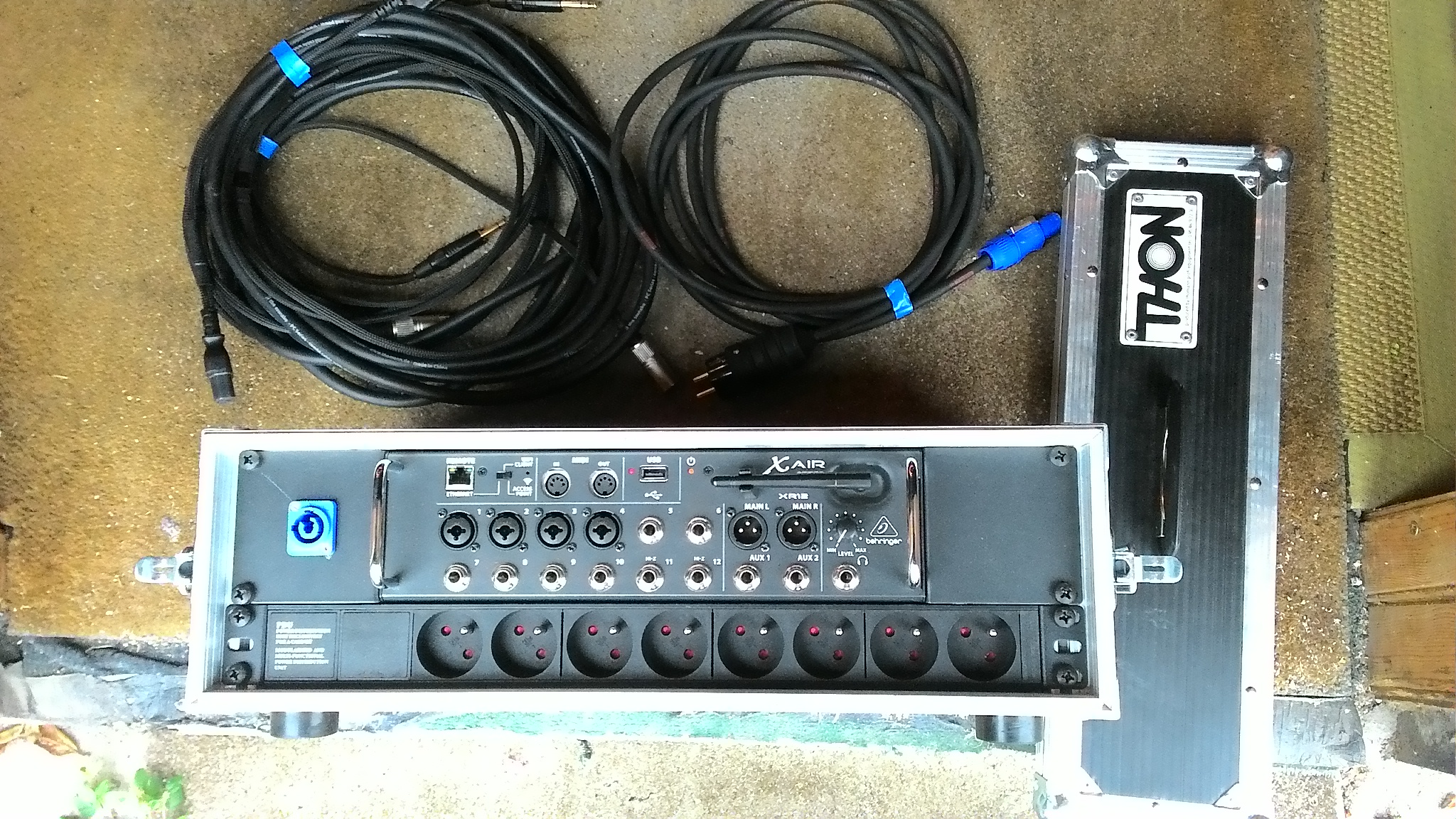 Photo Behringer XR12 : Behringer XR12 (98522) (#1564180) - Audiofanzine