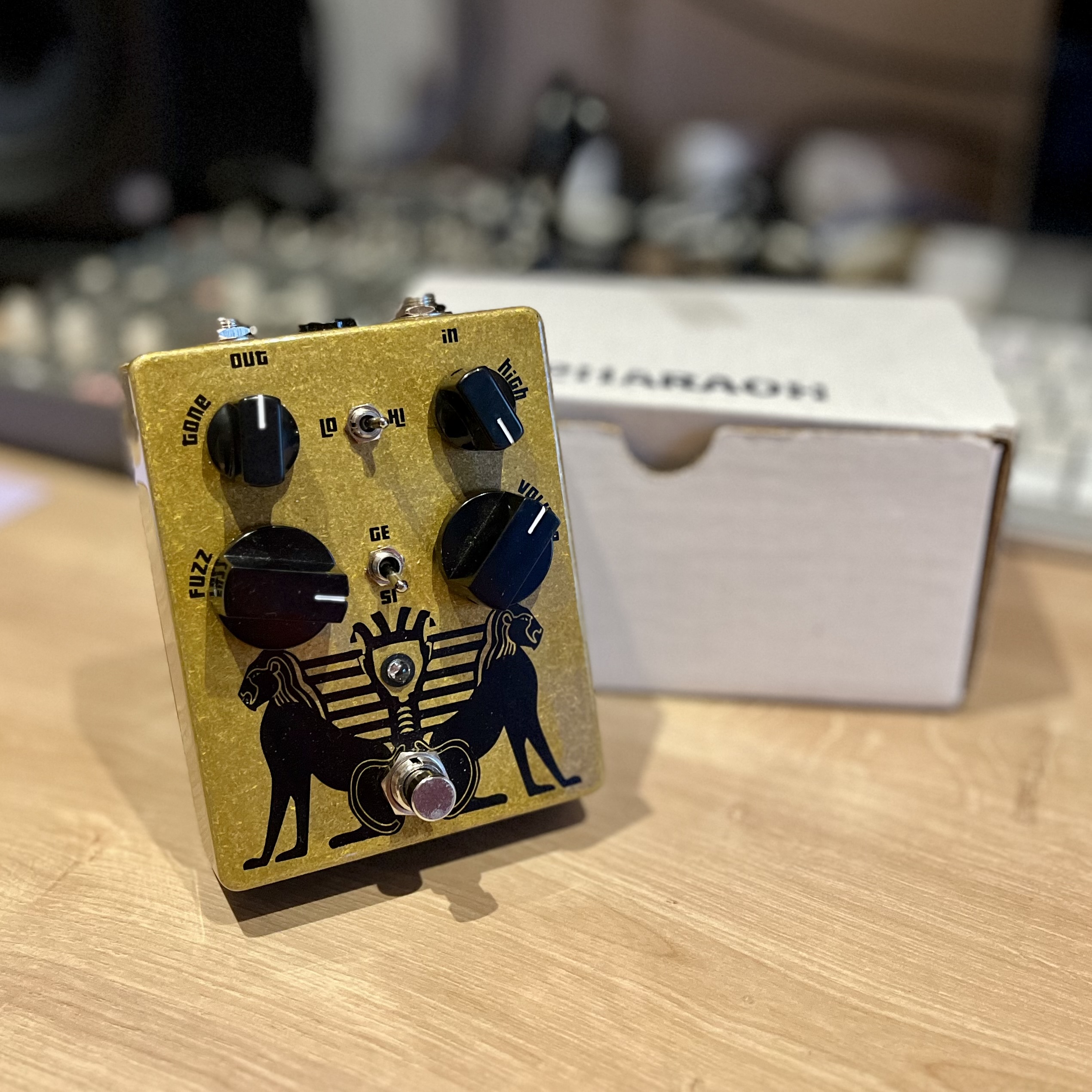 BLACK ART PHARAOH FUZZ Toneworks ORIGINALE (Basse-Normandie) - Audiofanzine
