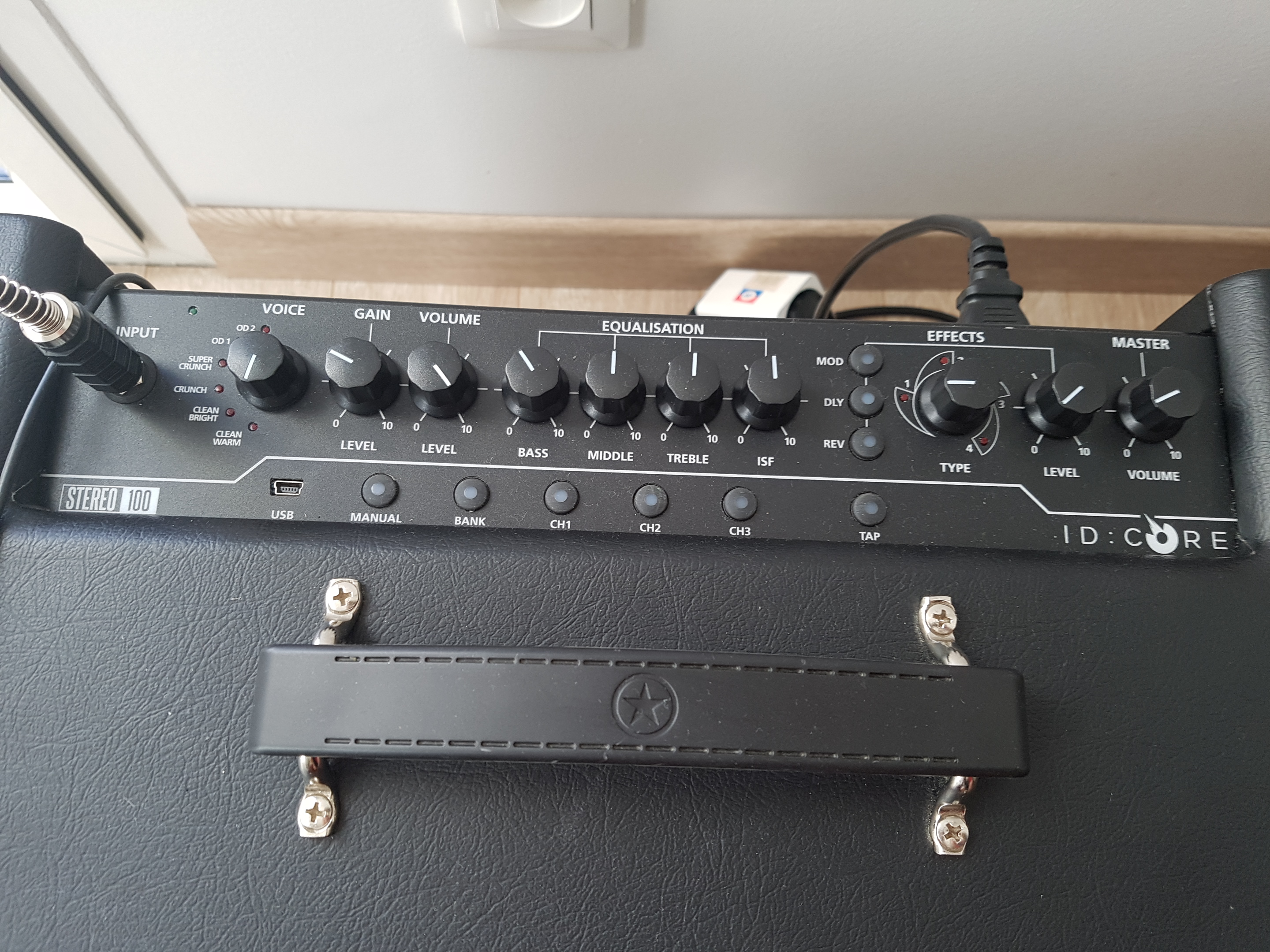 ID:CORE STEREO 40 - Blackstar Amplification ID:Core Stereo 40 ...