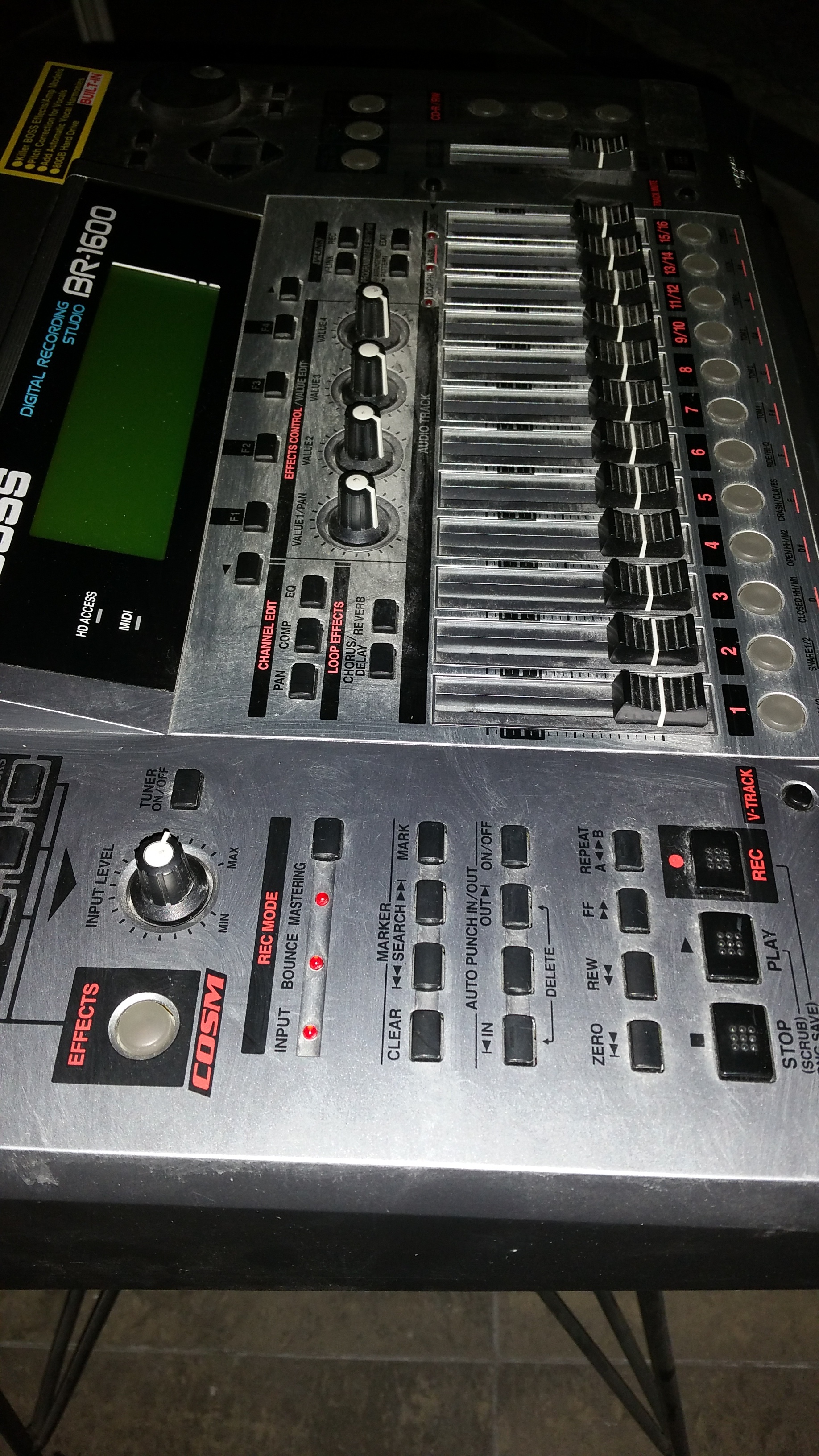 BR-1600CD Digital Recording Studio Boss - Audiofanzine