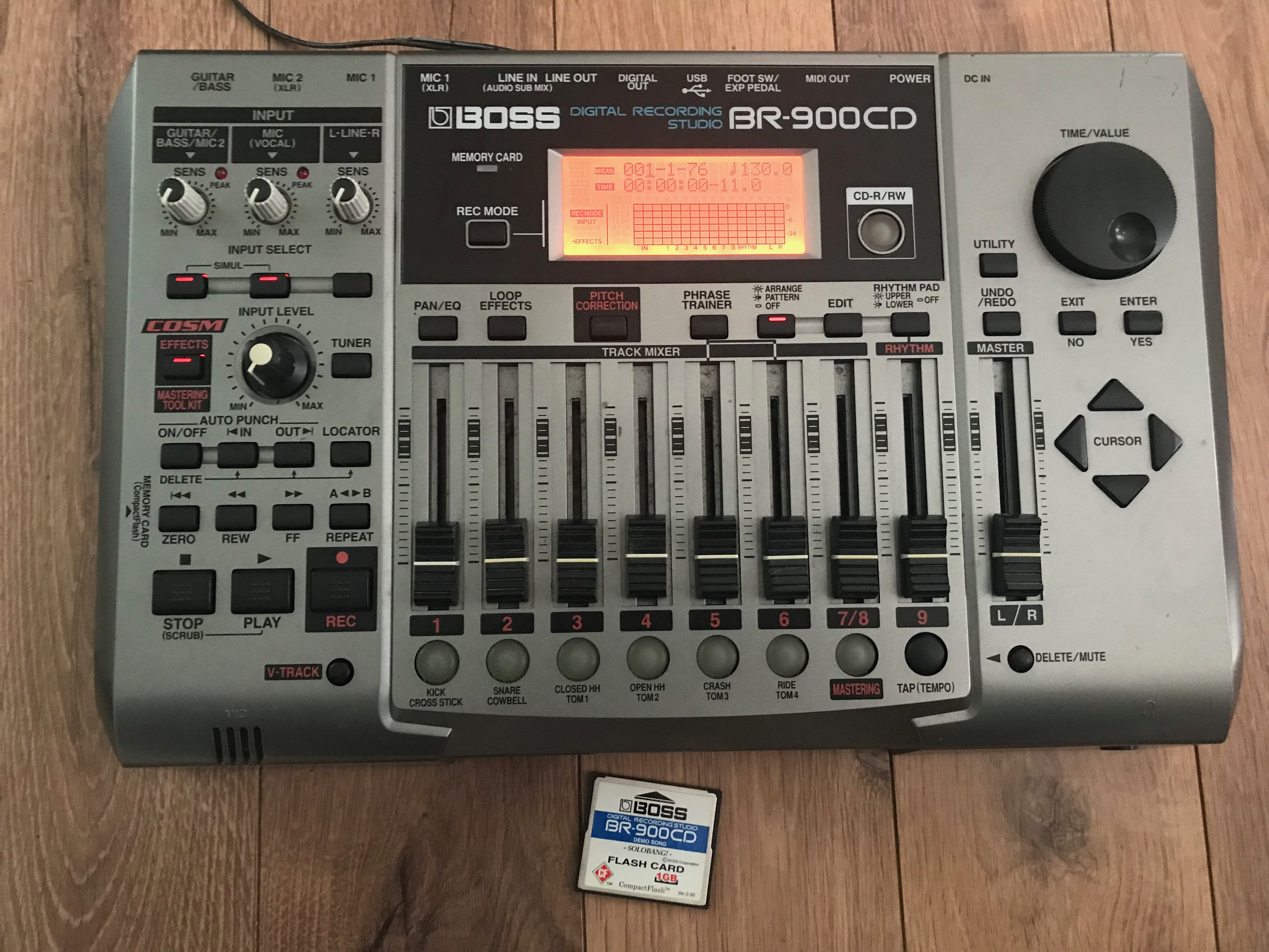 BR-900CD Digital Recording Studio Boss - Audiofanzine