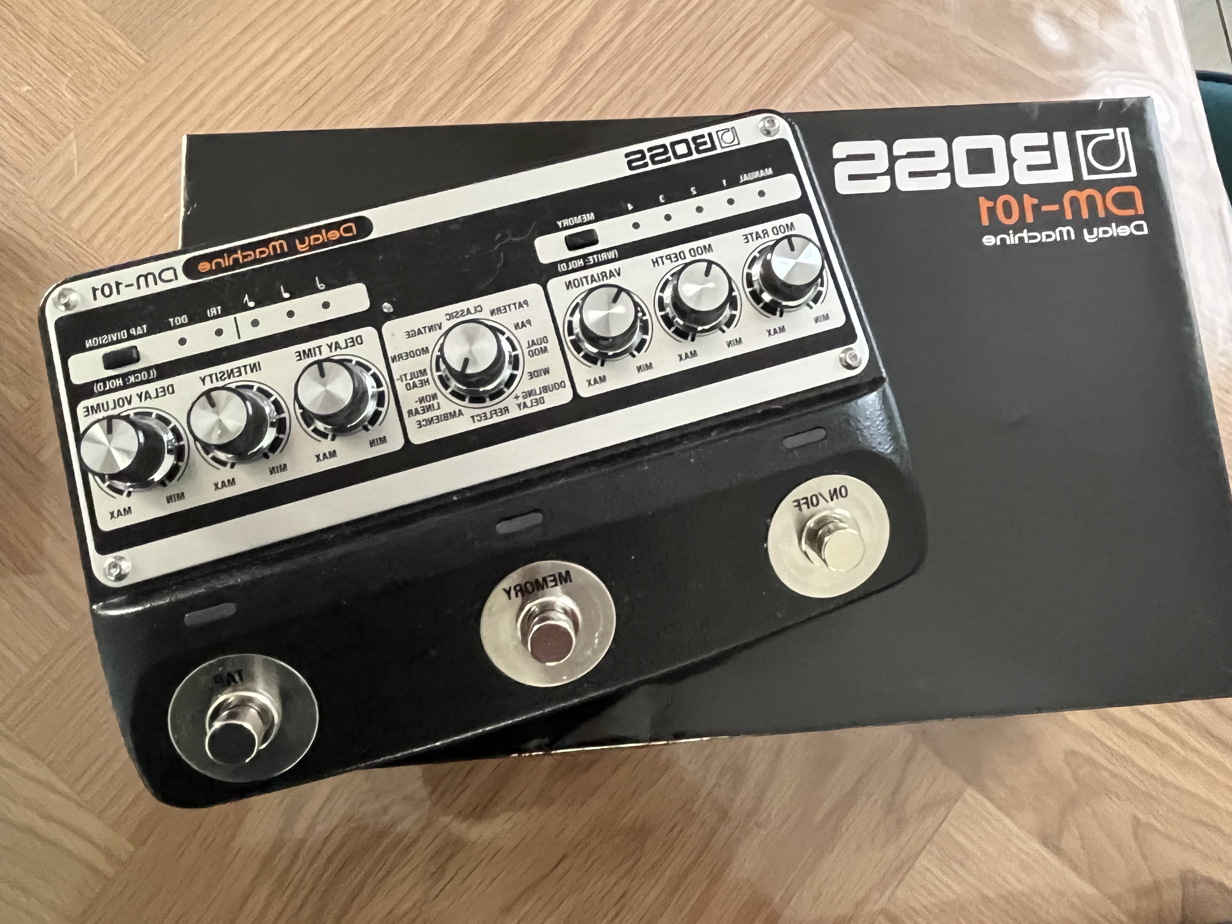 DM-101 Delay Machine - Boss DM-101 Delay Machine - Audiofanzine