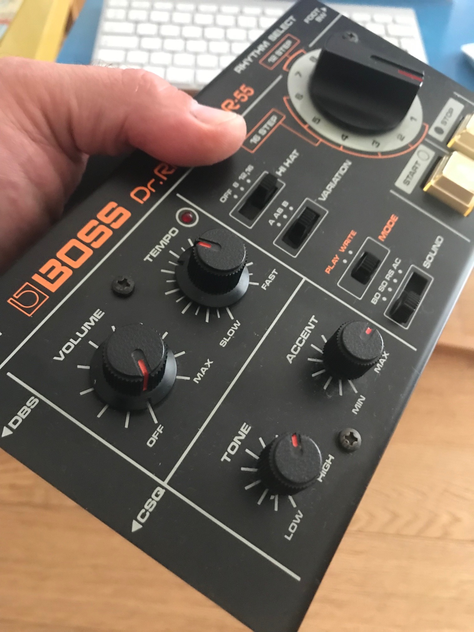 DR-55 Dr. Rhythm - Boss DR-55 Dr. Rhythm - Audiofanzine