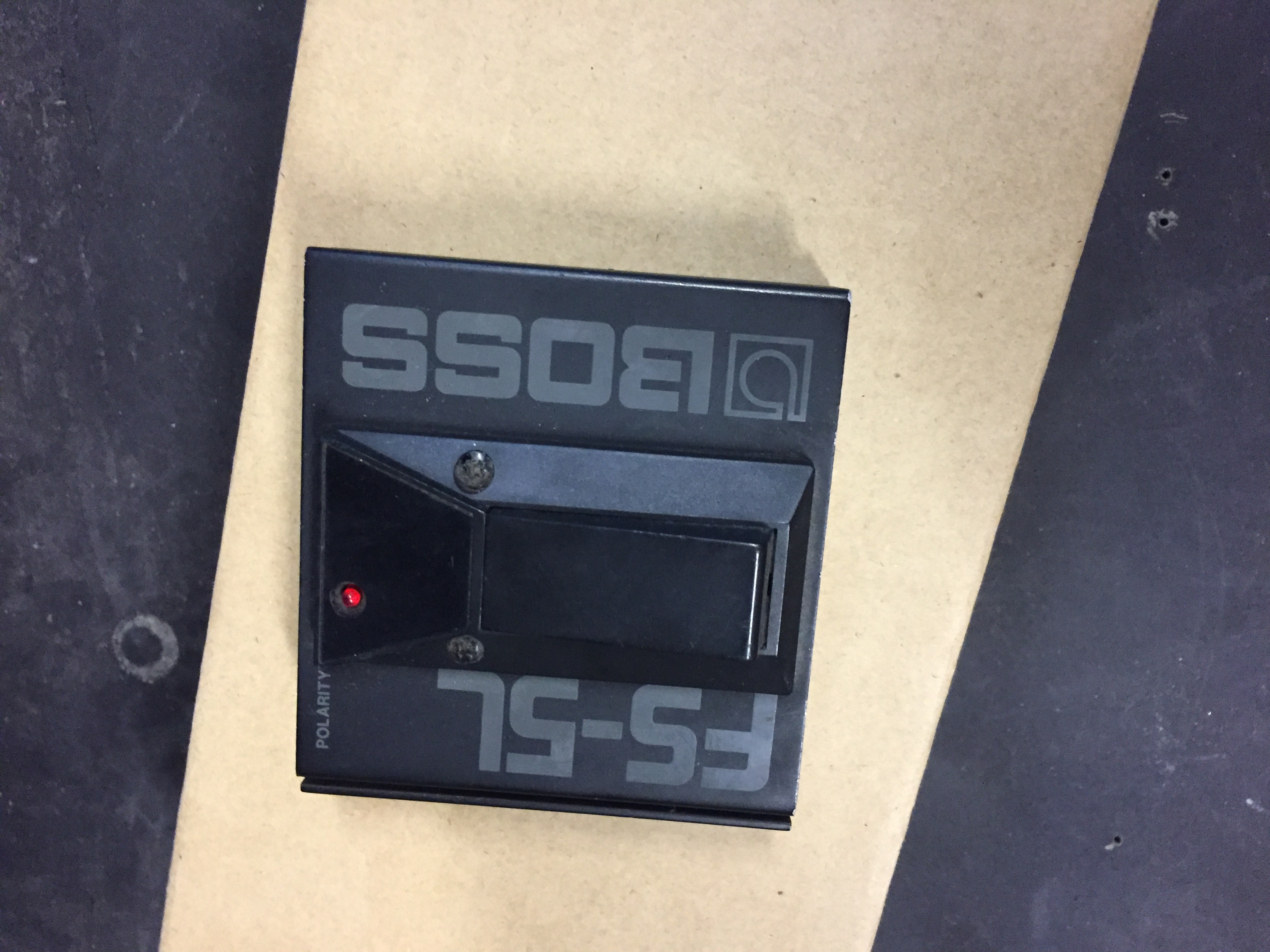 FS-5L FOOTSWITCH (LATCH) - Boss FS-5L Footswitch (Latch) - Audiofanzine