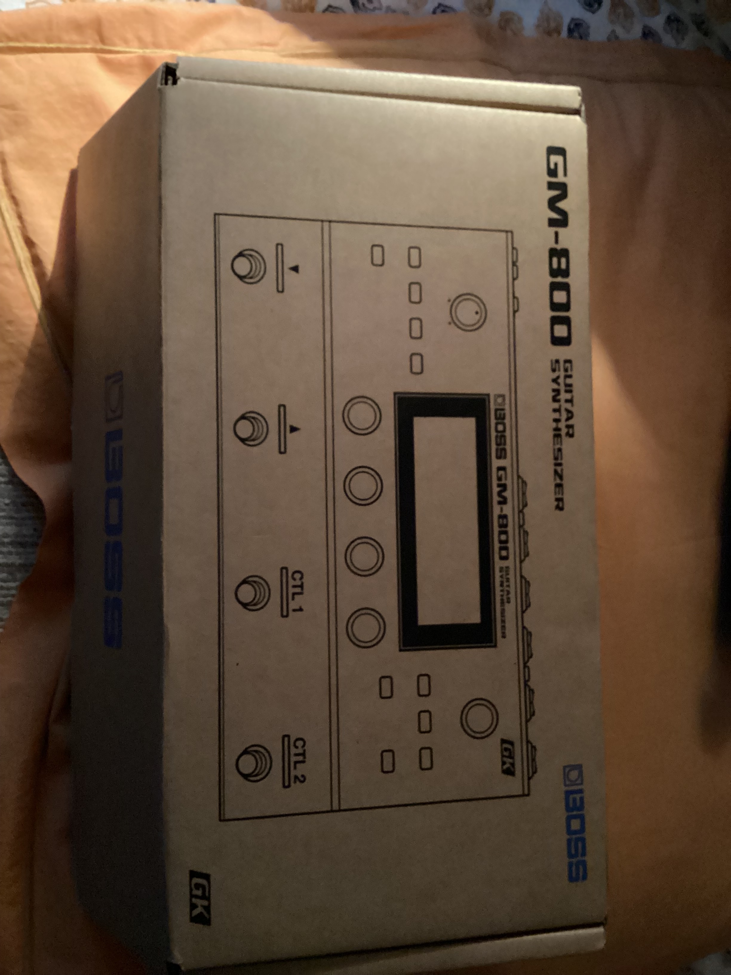 GM-800 Guitar Synthesizer - Boss GM-800 Guitar Synthesizer - Audiofanzine