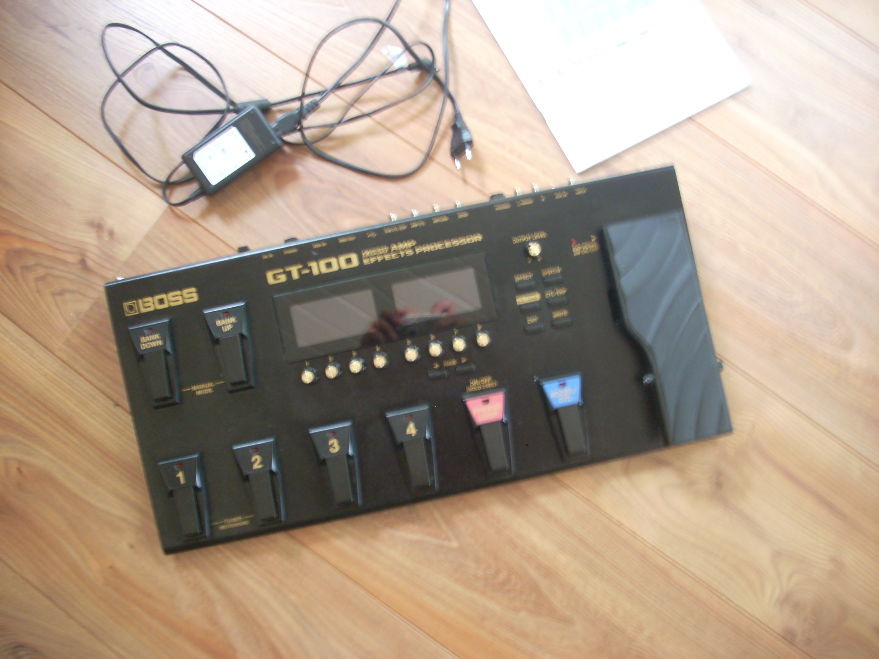 GT-100 - Boss GT-100 - Audiofanzine